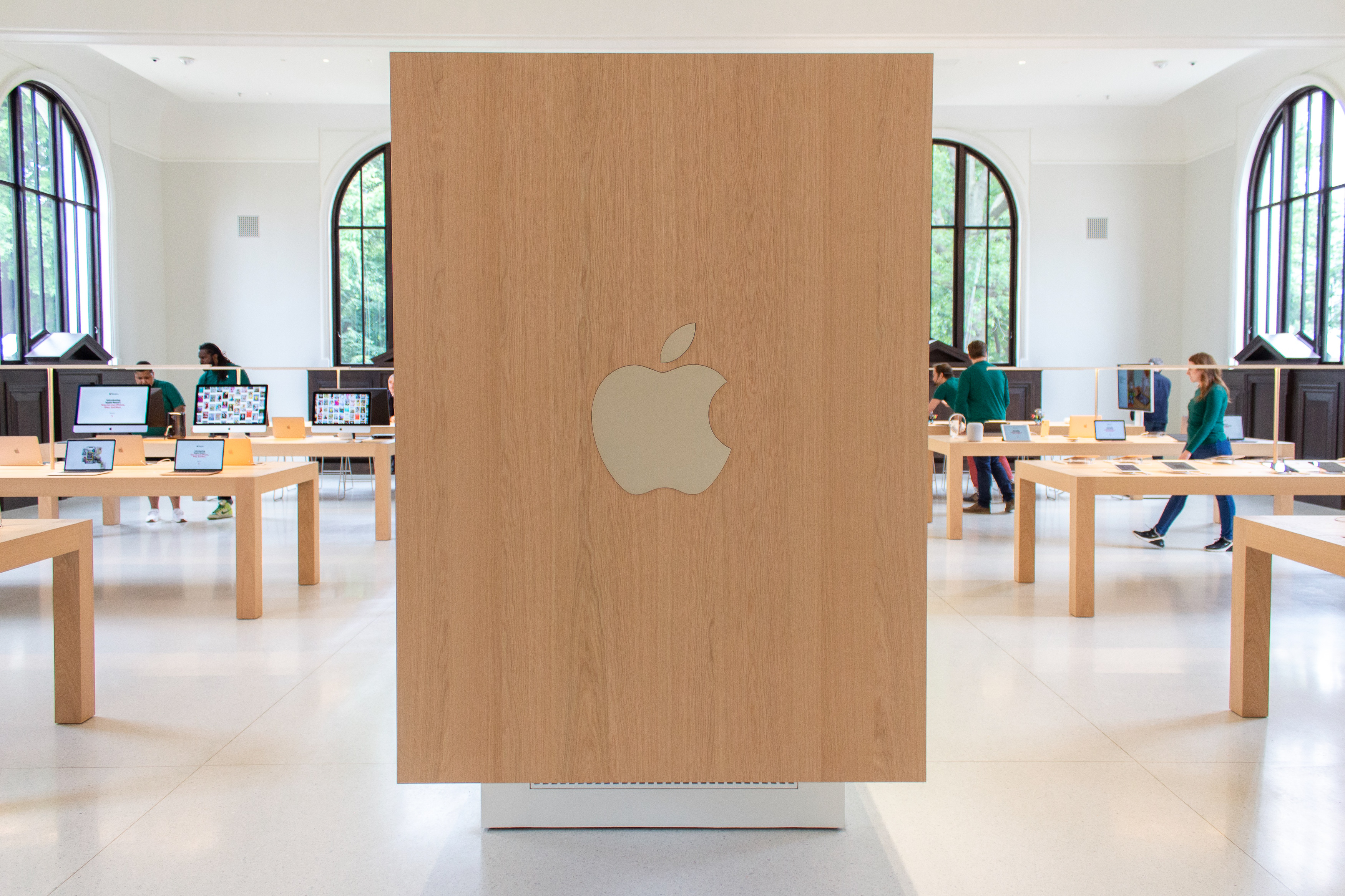 Apple Carnegie Library: An inside look at Apple's most ambitious store ...