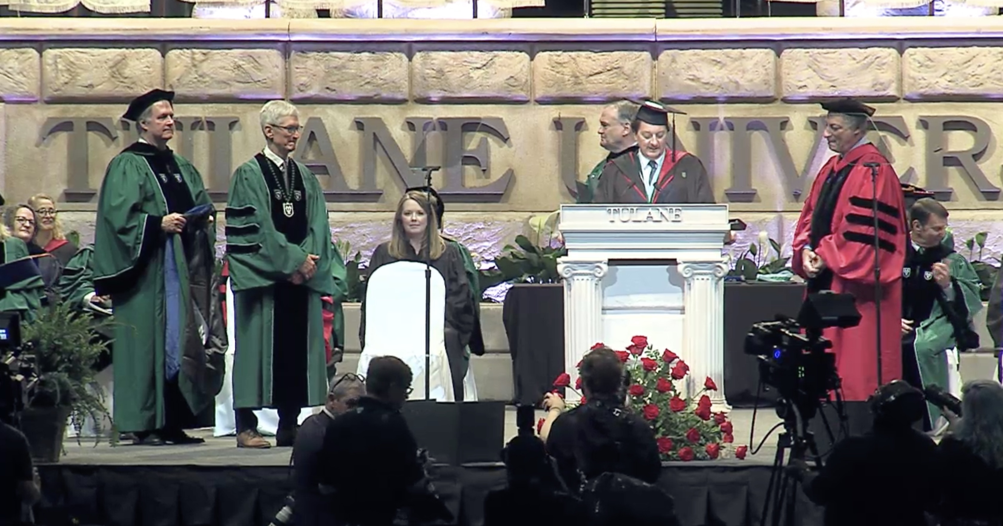Tim Cook talks climate change at Tulane commencement - 9to5Mac