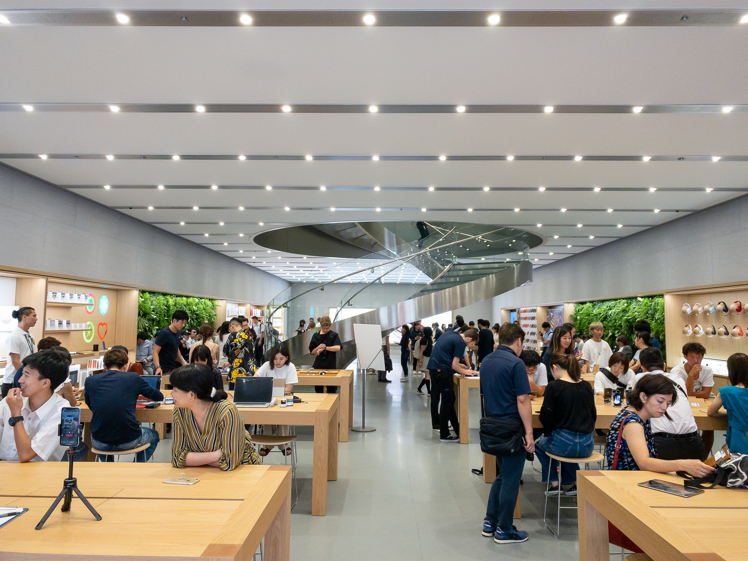 Omotesando Apple Store reveals new design - 9to5Mac