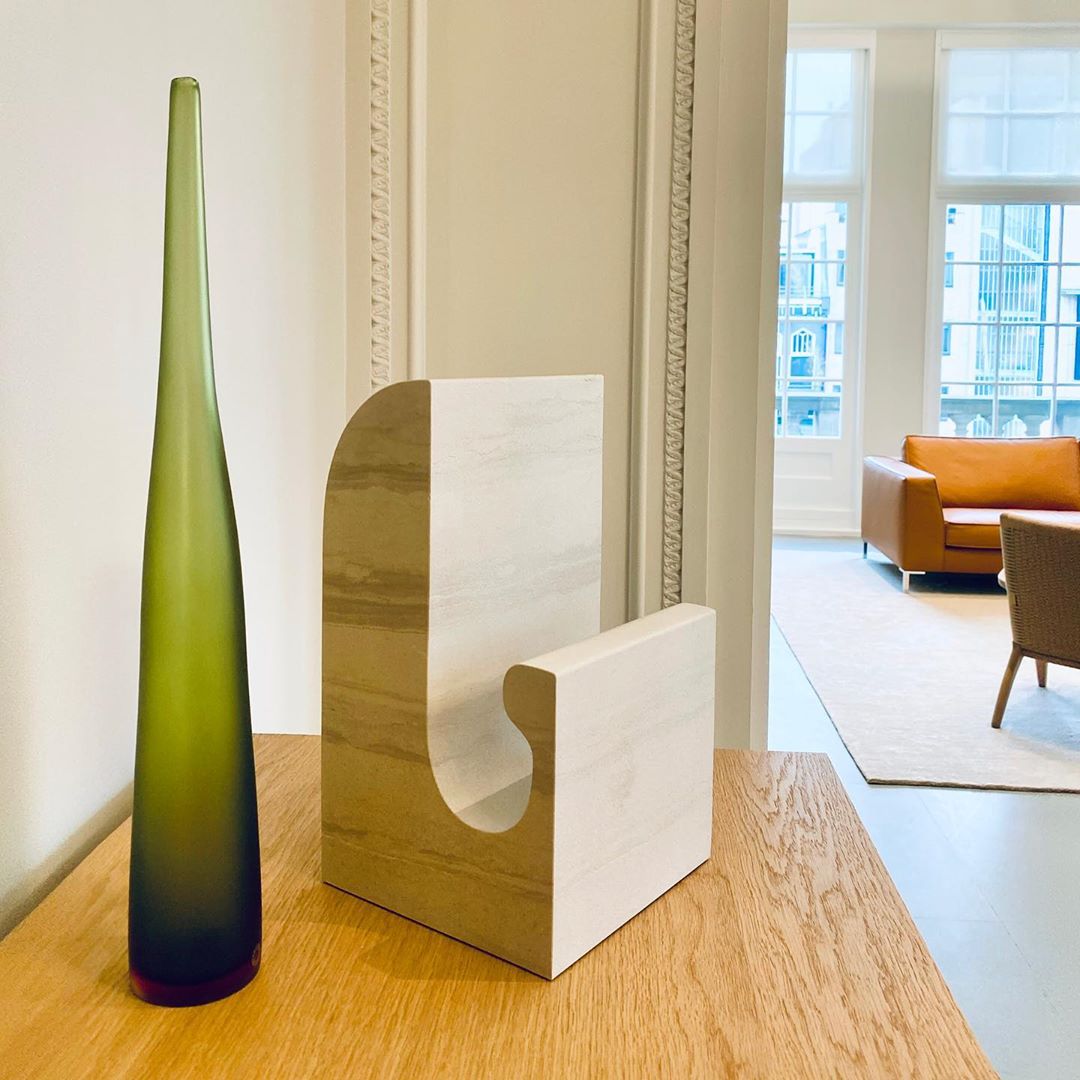 Renovated Apple Amsterdam premieres with latest design - 9to5Mac