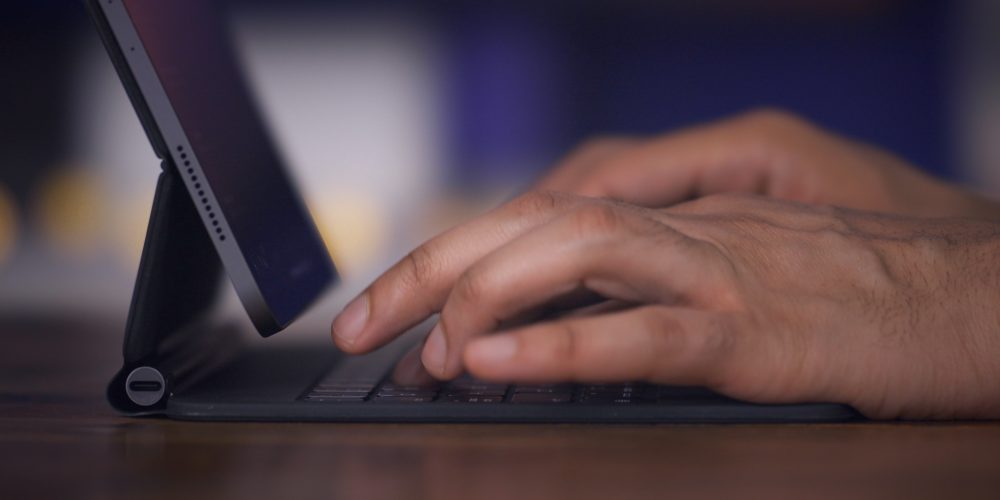 Magic Keyboard for iPad Pro top features — the best iPad accessory ever ...