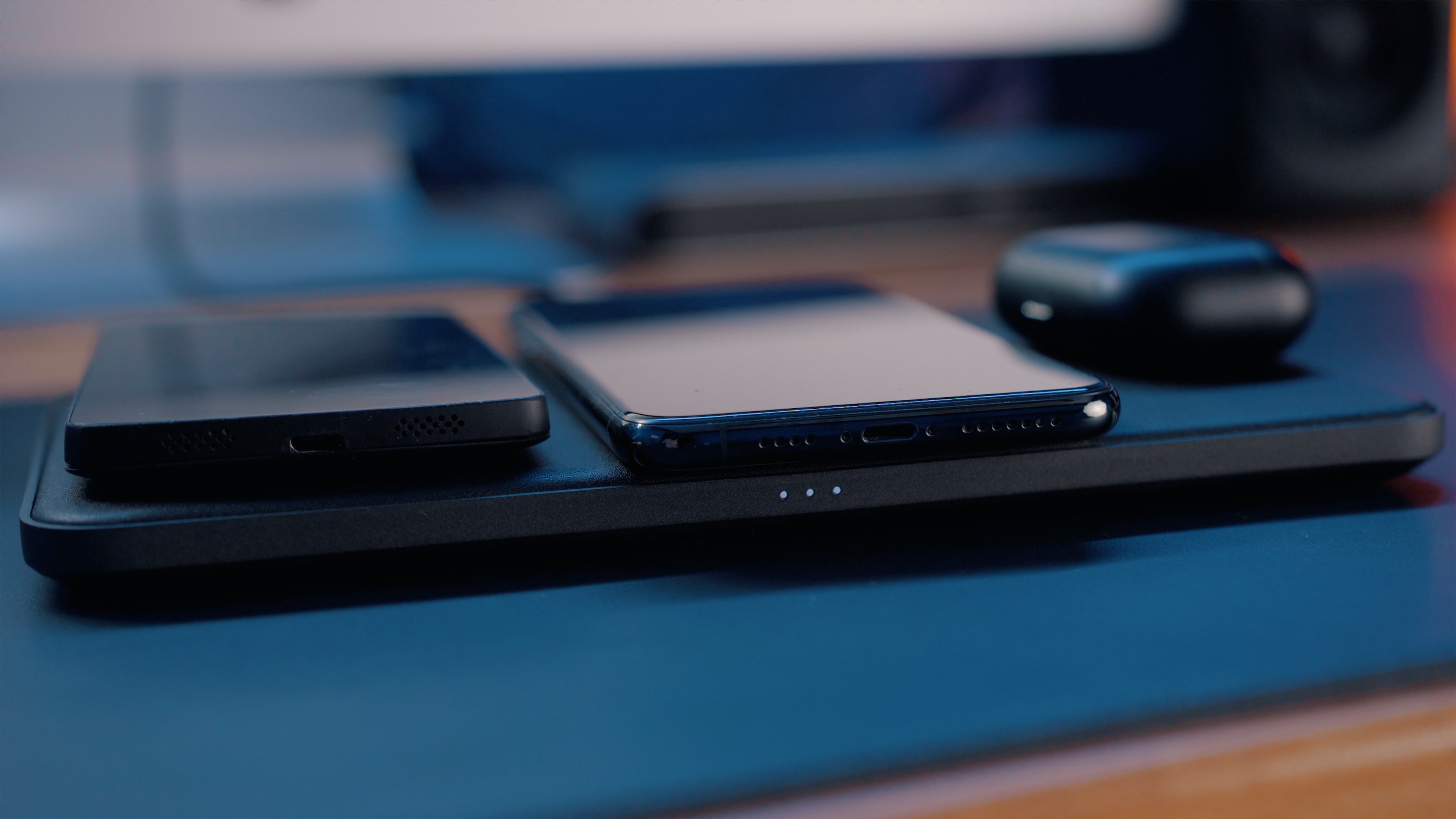 Nomad Base Station Pro: The next step in wireless charging [Video ...