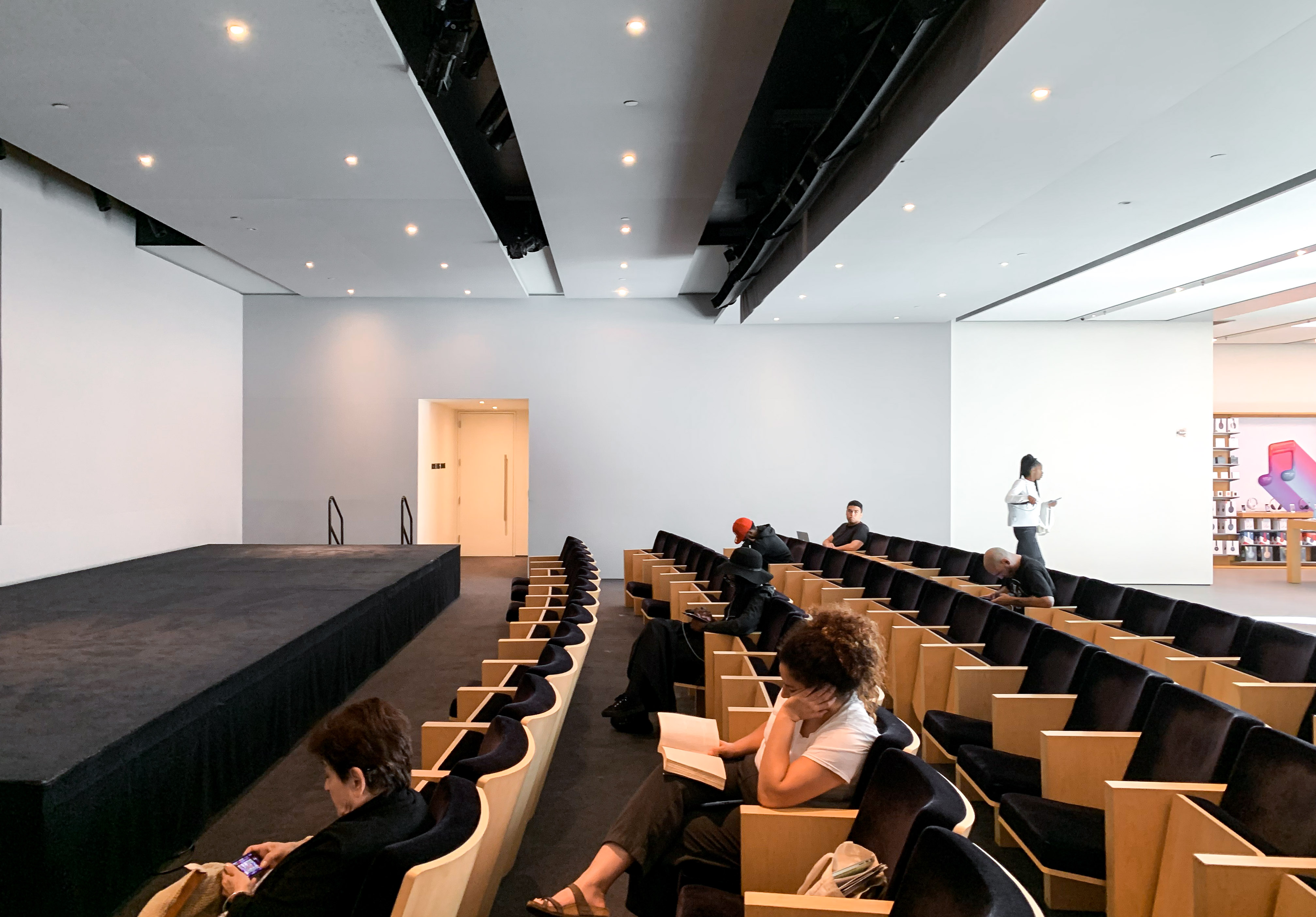 SoHo renovation will replace last Apple Store Theater in the US - 9to5Mac