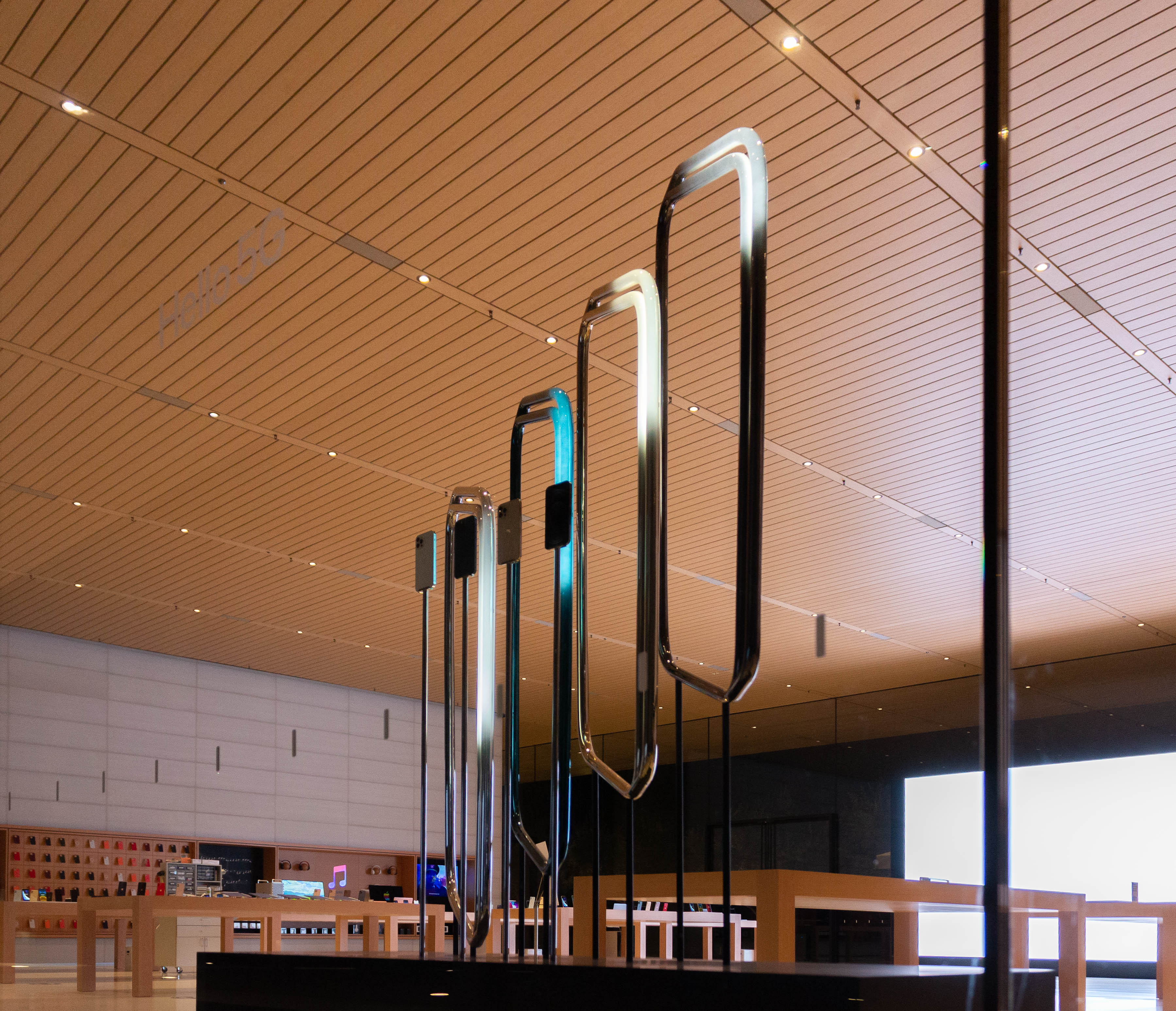 Apple Stores add glowing window displays for iPhone 12 launch - 9to5Mac