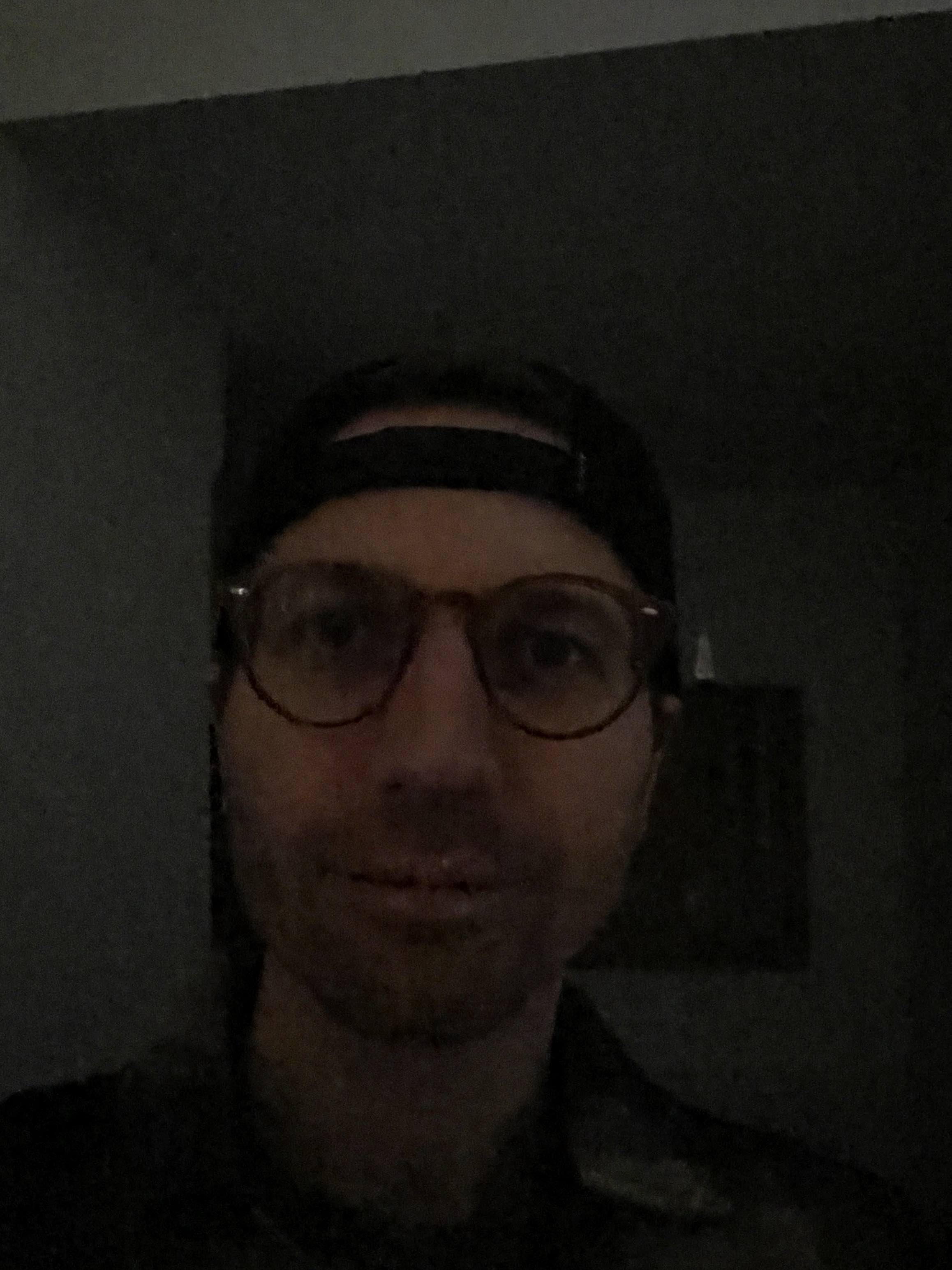 How to take Night mode selfies on iPhone 12 - 9to5Mac