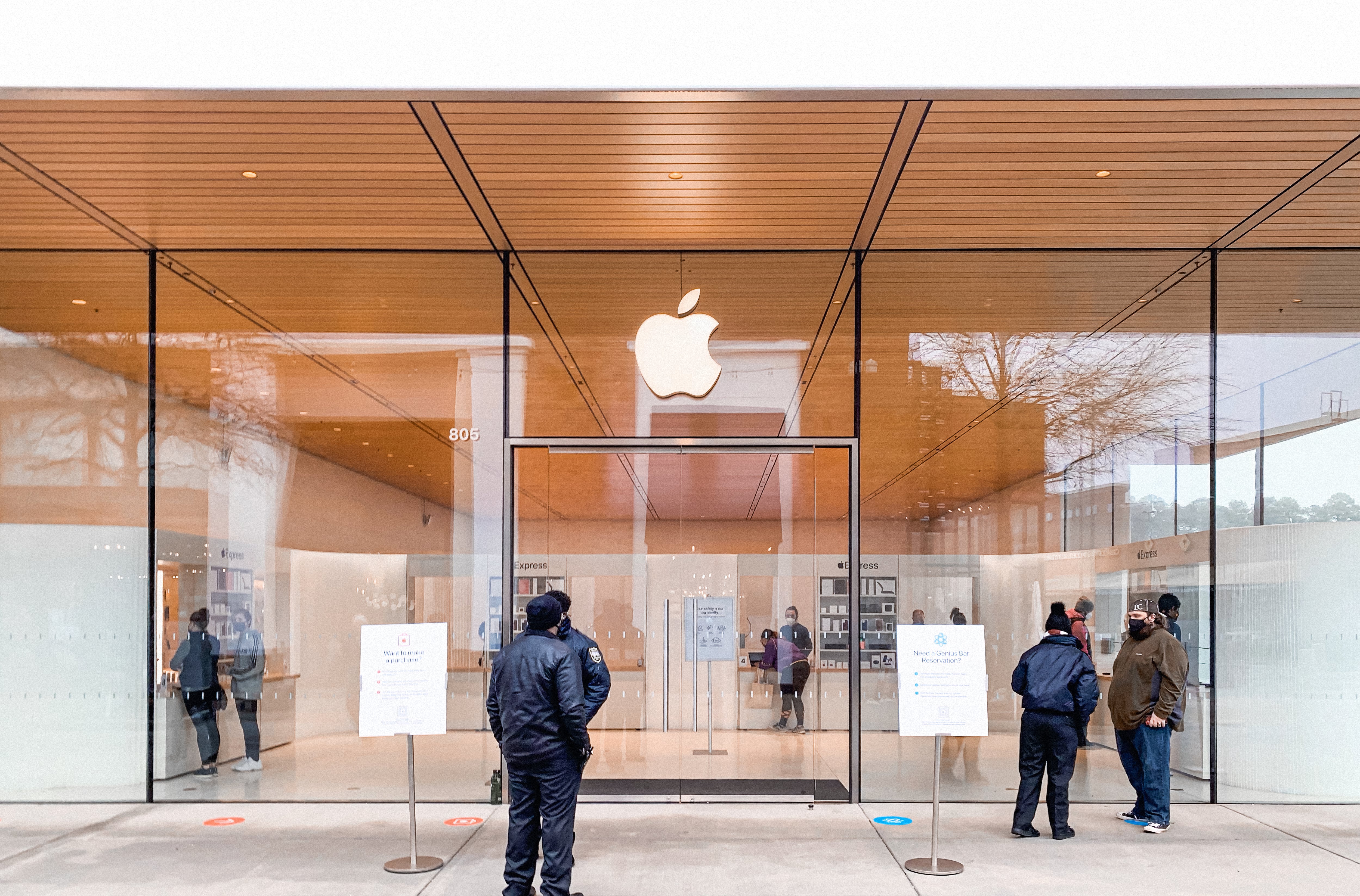 Photos: New Apple Southpoint opens in Durham, North Carolina - 9to5Mac