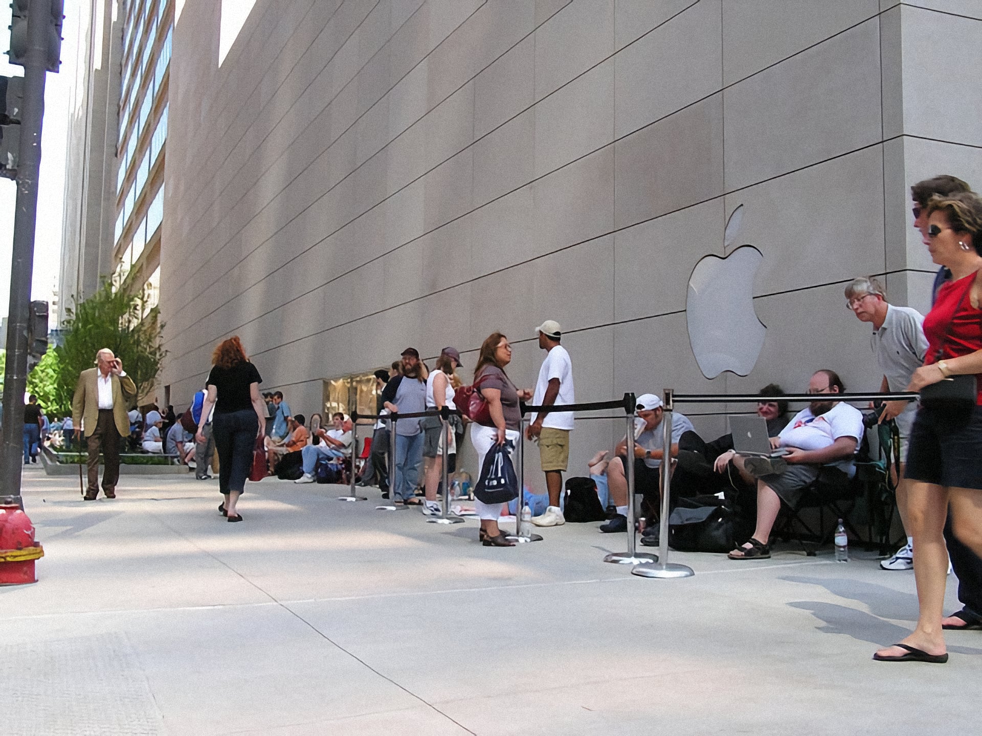 20 years of Apple Stores: The enduring art of celebration - 9to5Mac