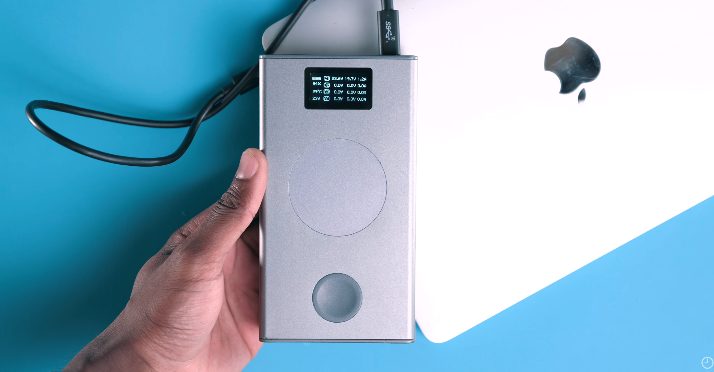 MacBook Pro giveaway + Flash Pro Plus charger preorder deal - 9to5Mac