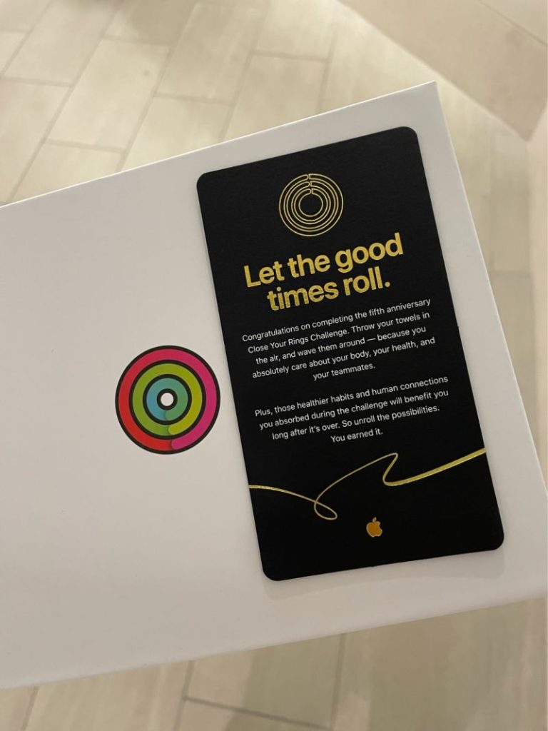 Apple employees share 2021 "Close Your Rings" challenge gift, AirTag ...