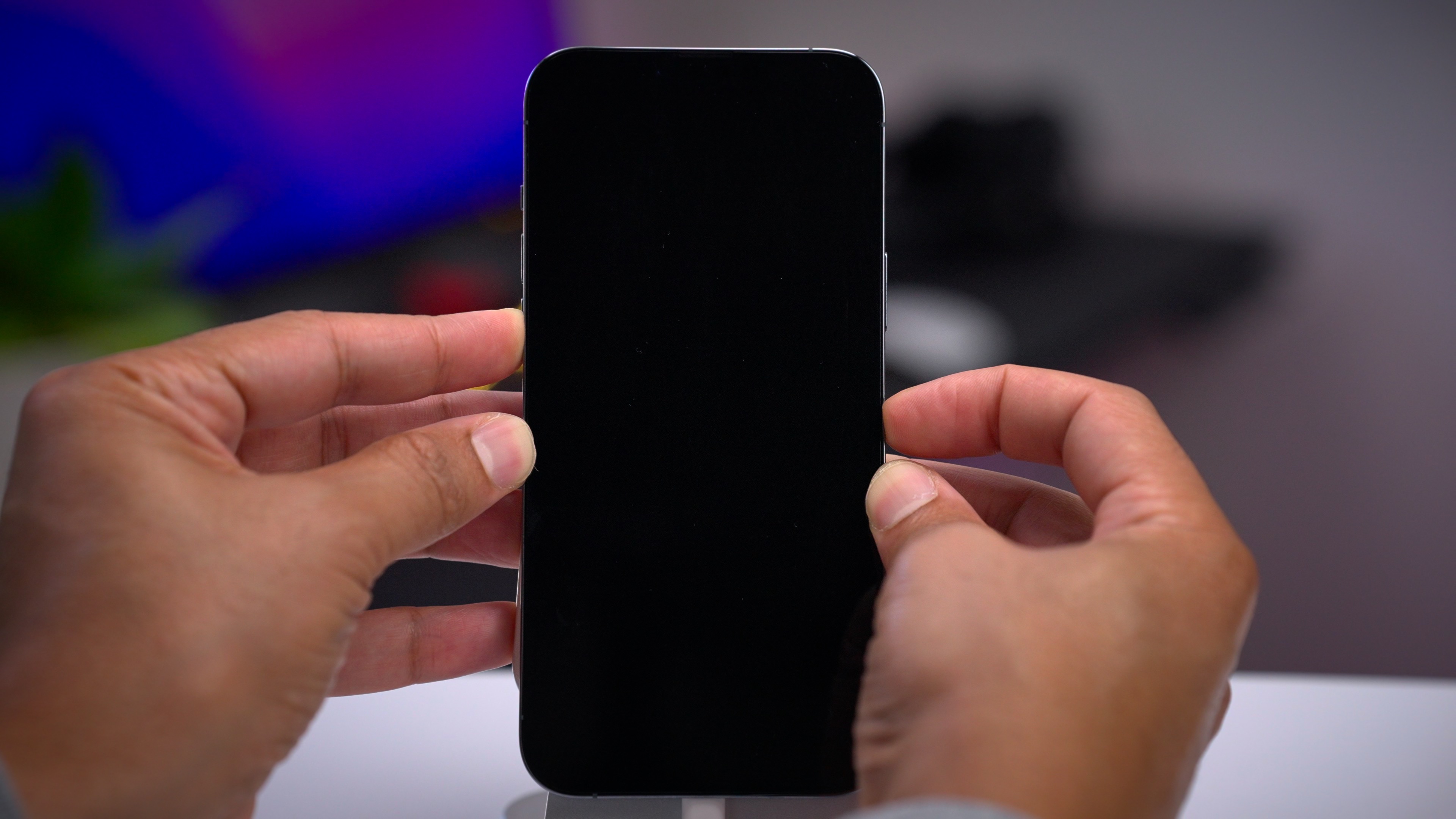 How to force restart iPhone 13, enter recovery mode, and more - 9to5Mac