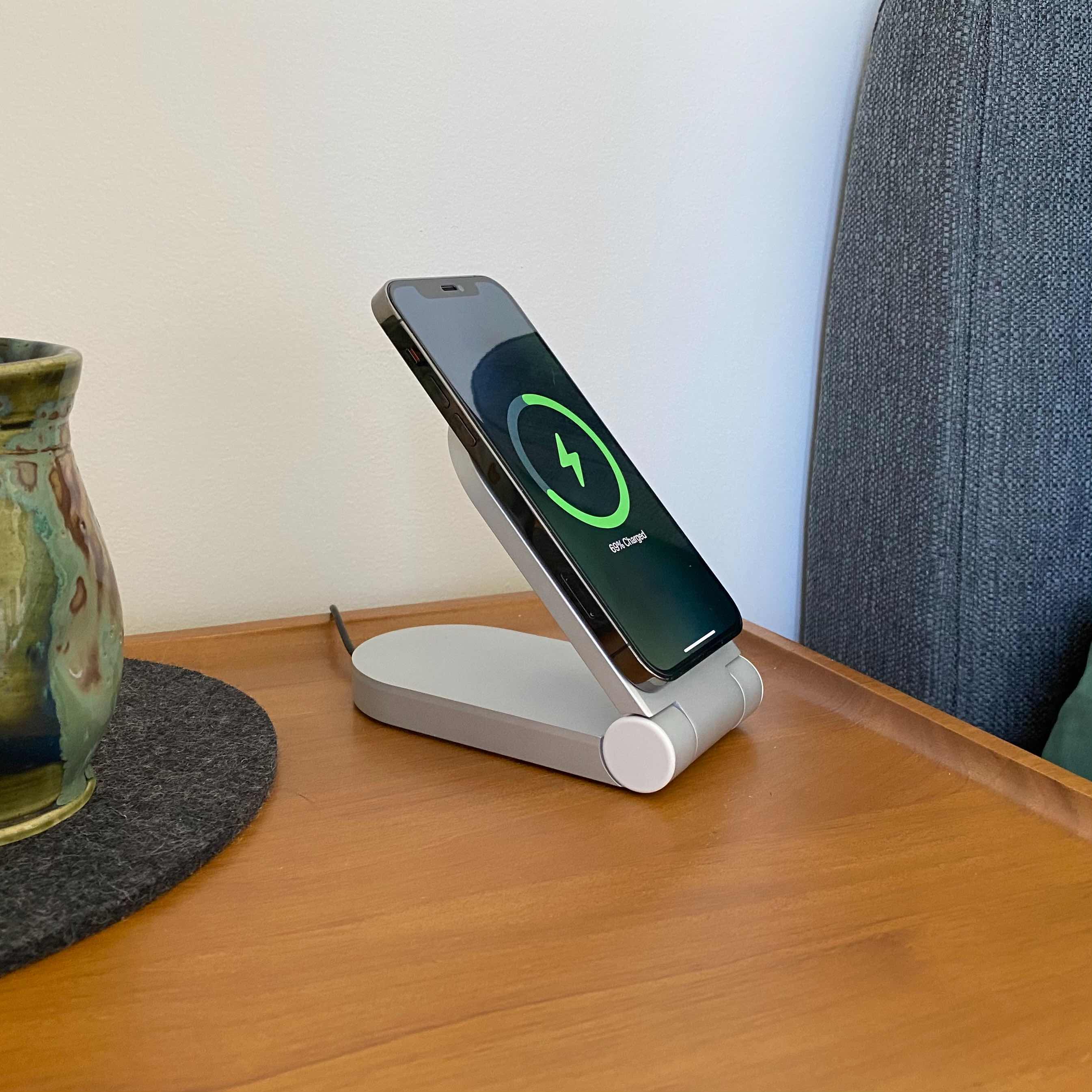 Review: OtterBox Folding Stand for MagSafe offers flexibility for home ...