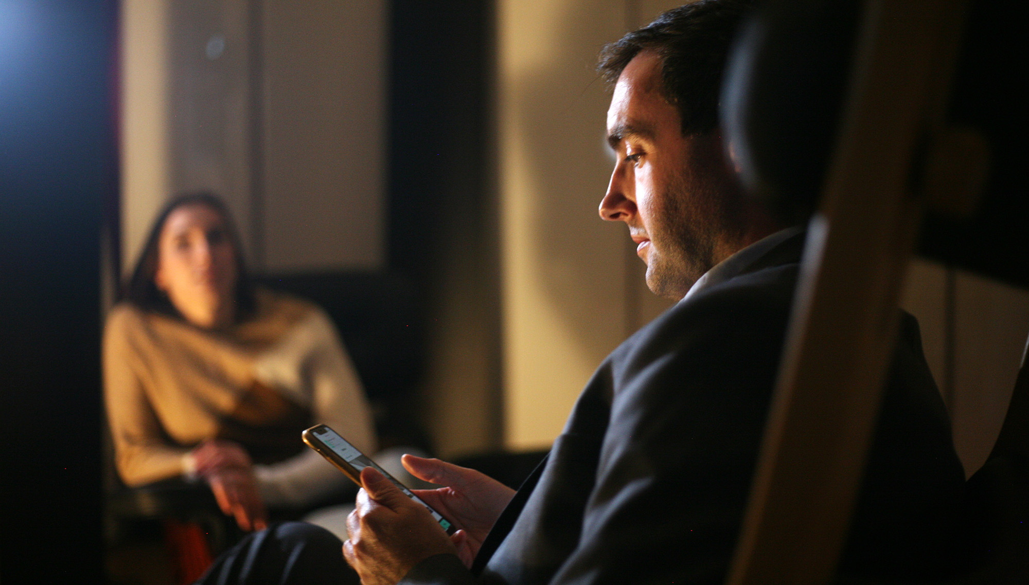 Cinematic Video for amateur filmmaking tested on the iPhone 13 - 9to5Mac