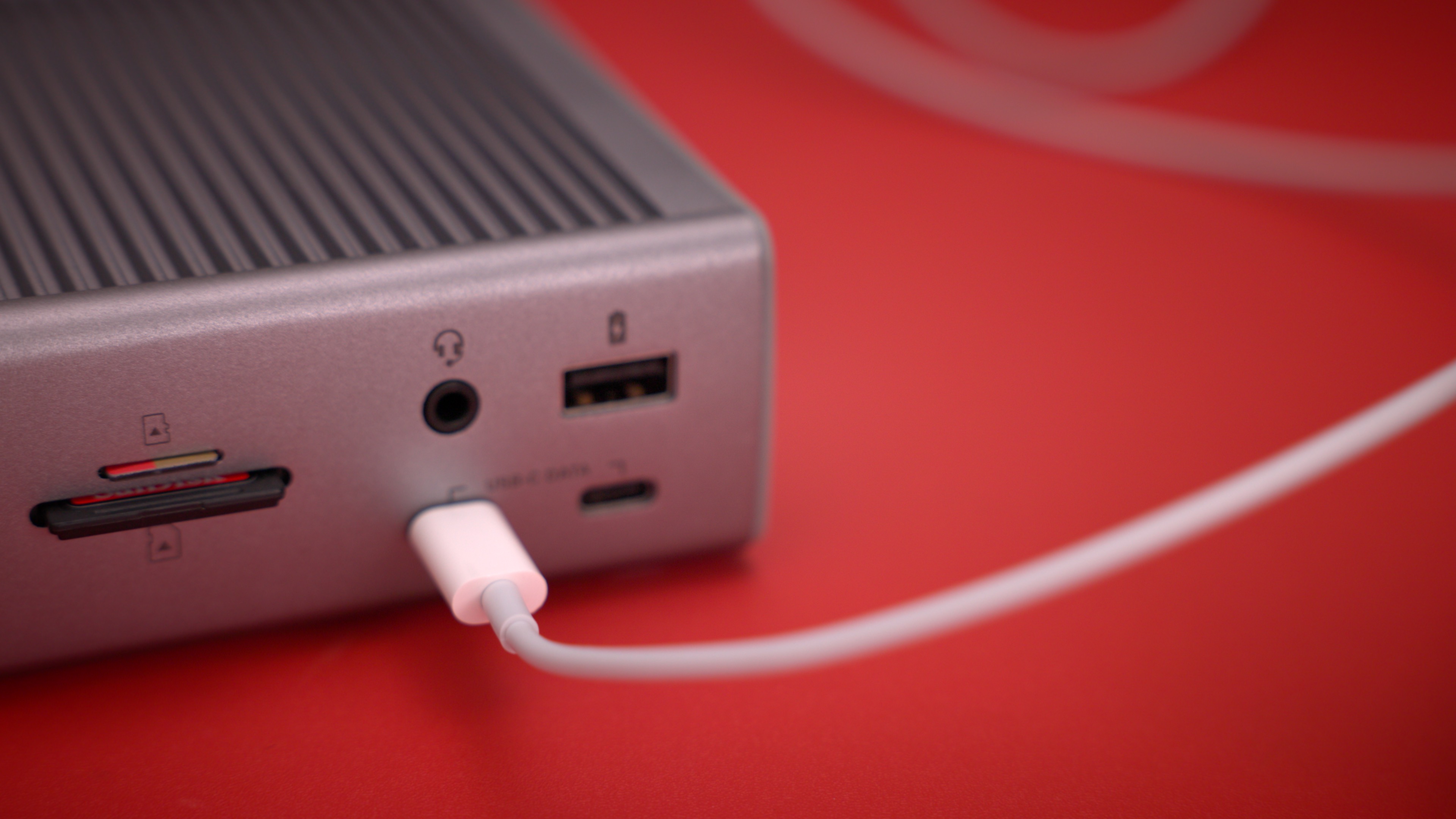 Hands-on: CalDigit TS4 – the best Thunderbolt dock gets even better ...