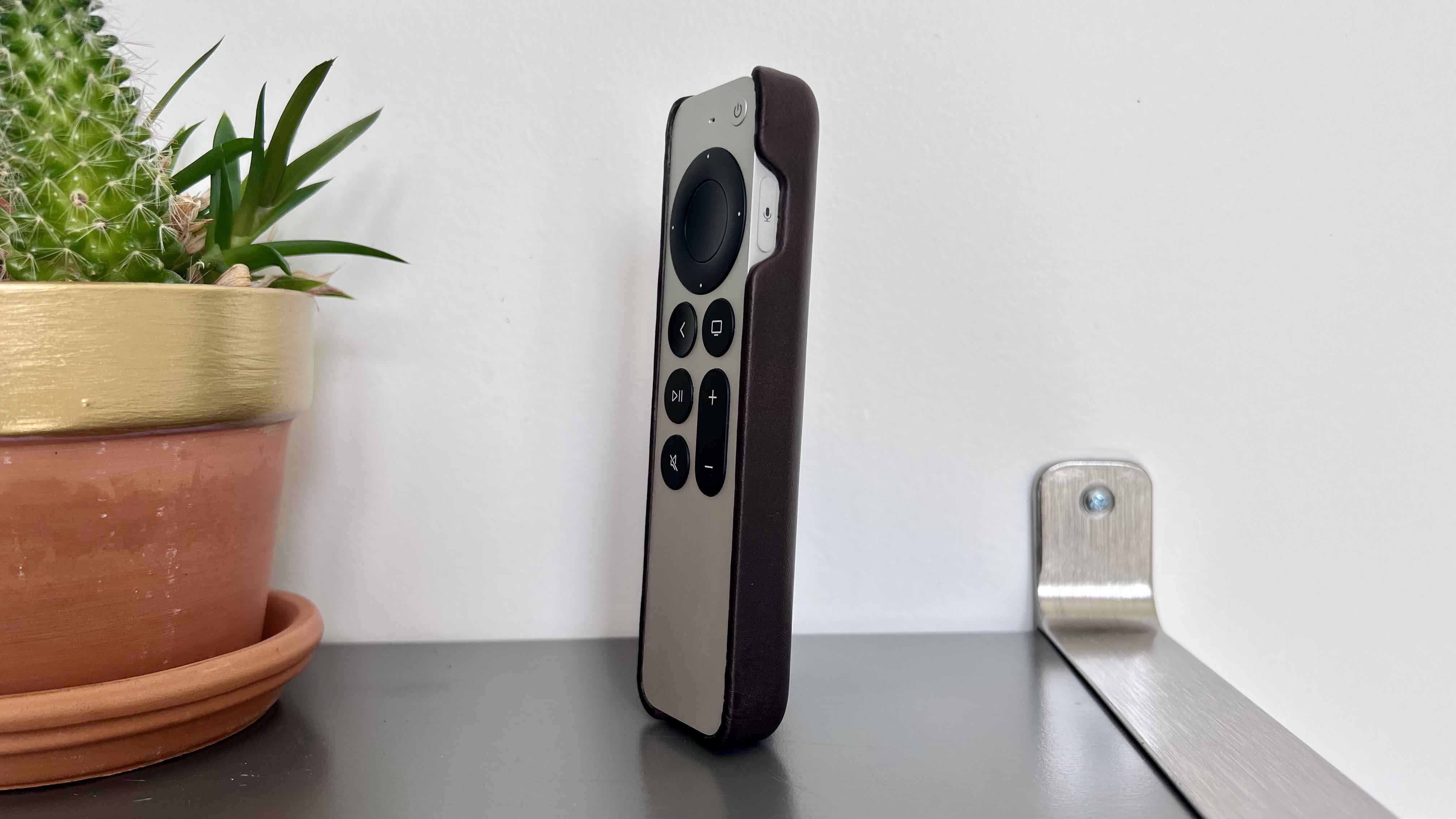 Leather Cover for Apple TV Remote with AirTag support – Review