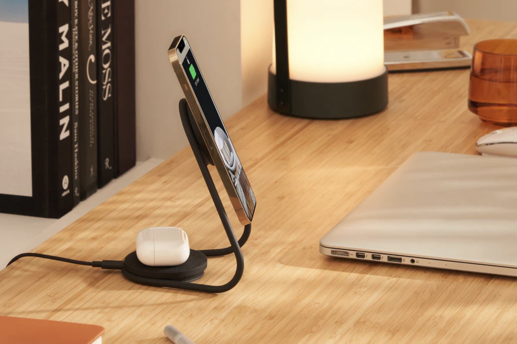MAG:2 iPhone and AirPods charger has a unique design - 9to5Mac