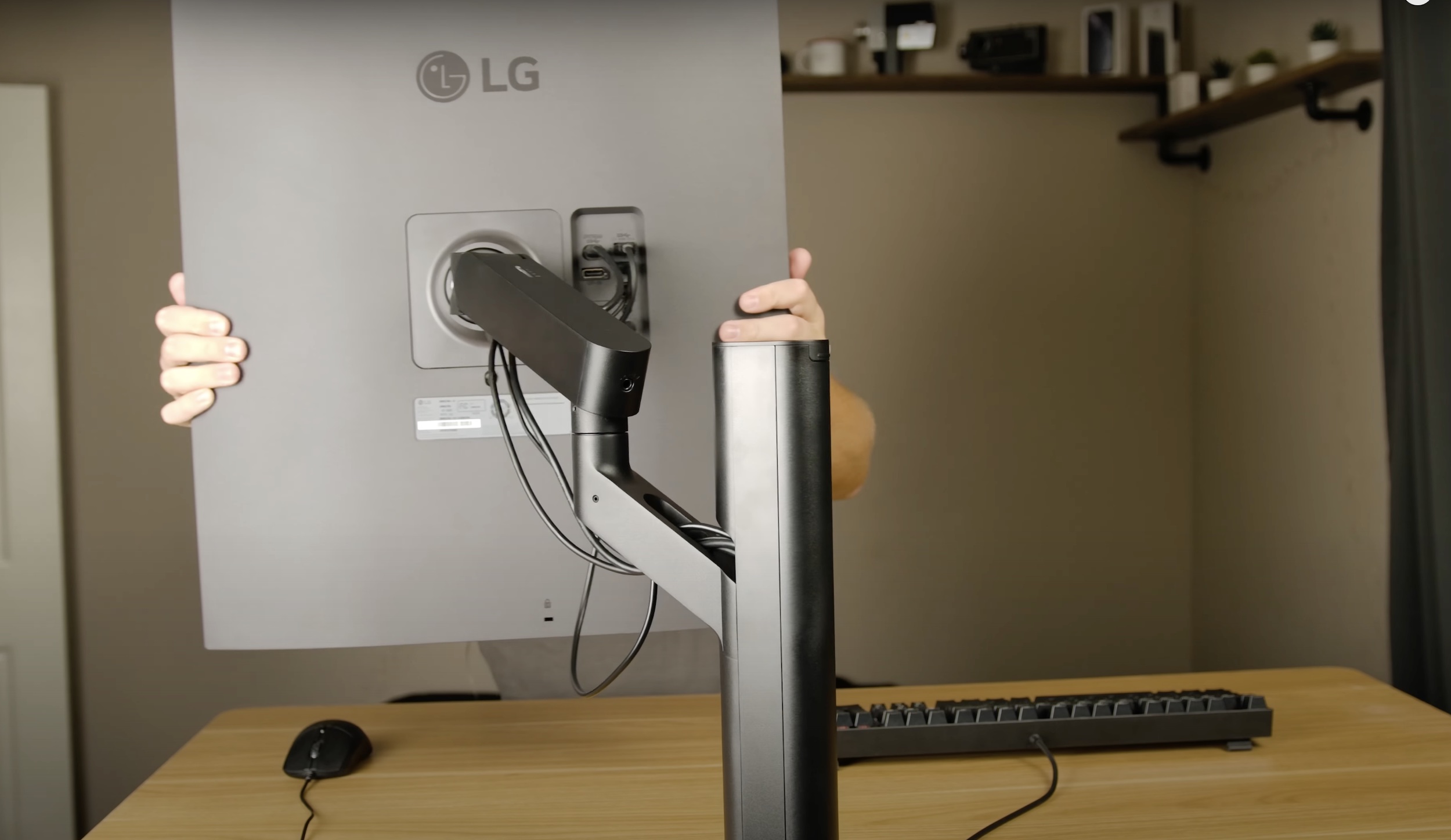 LG DualUp: The perfect MacBook companion monitor?