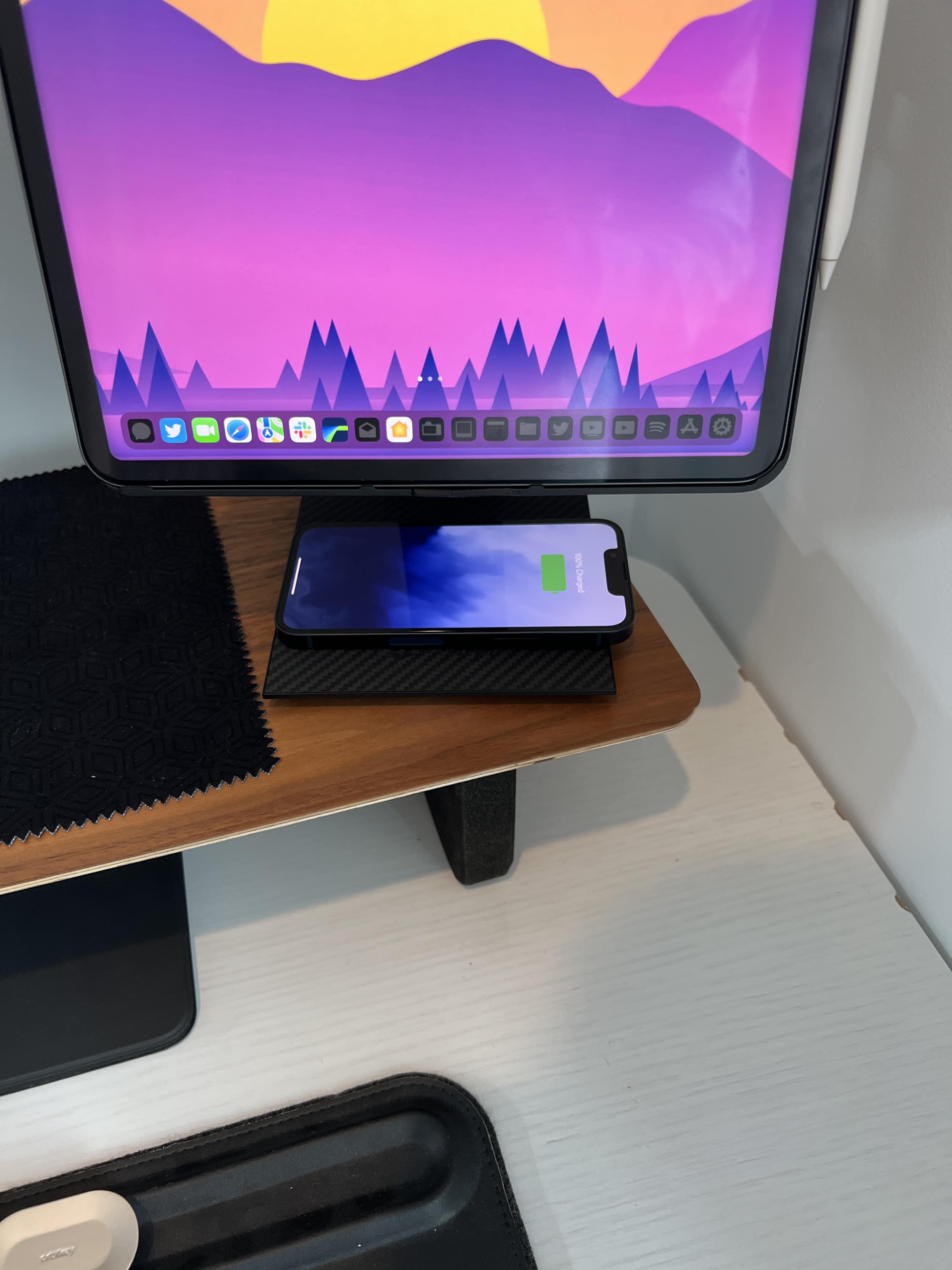 Wirelessly charge your iPad Pro