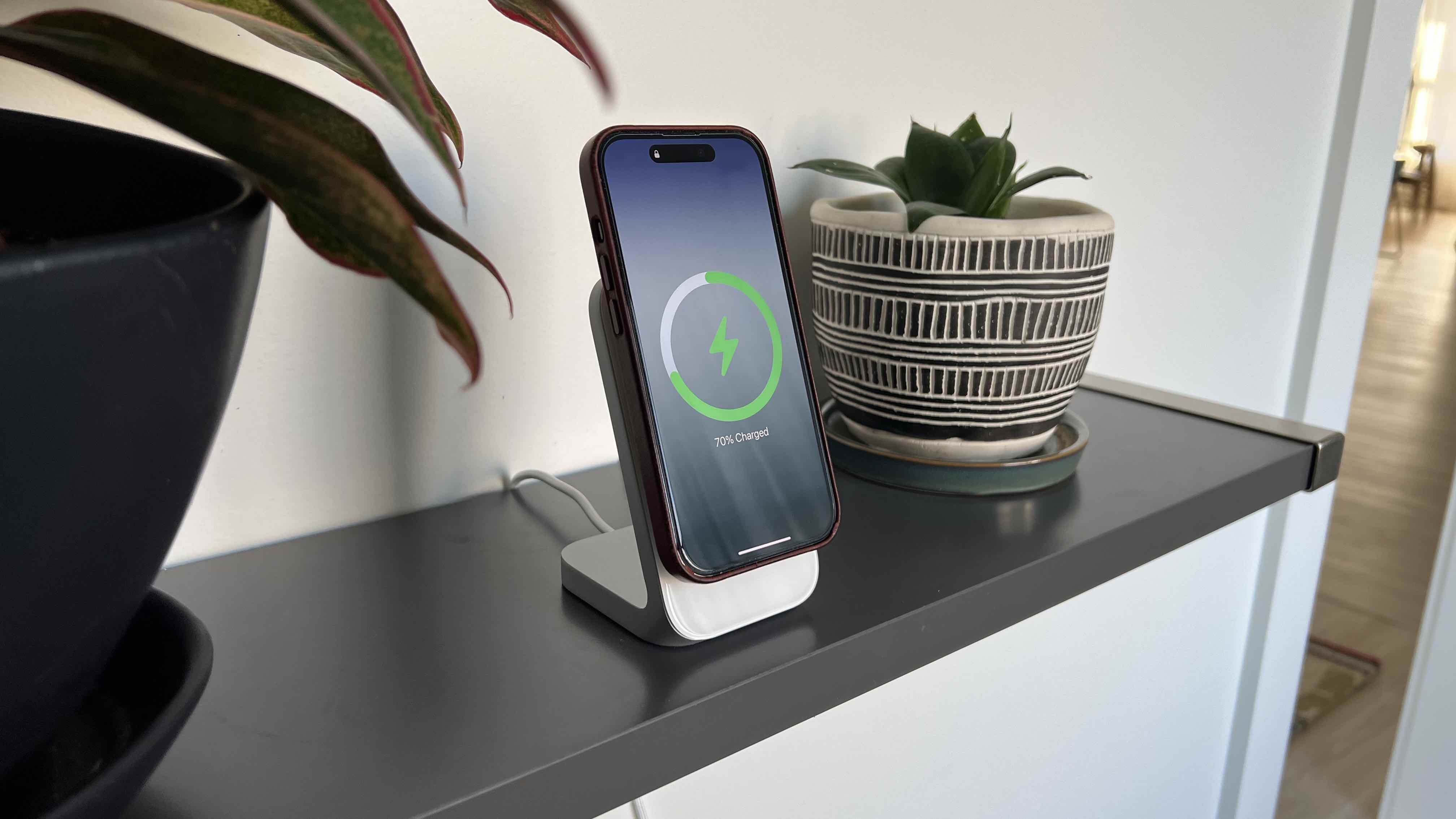 Nomad Stand One MagSafe iPhone charger – Review - 9to5Mac