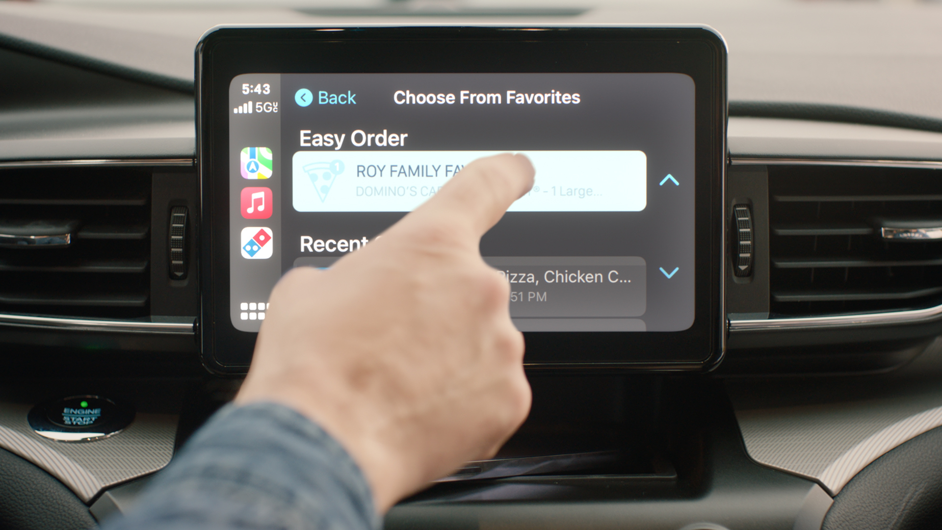 CarPlay learns how to order pizza while you drive - 9to5Mac