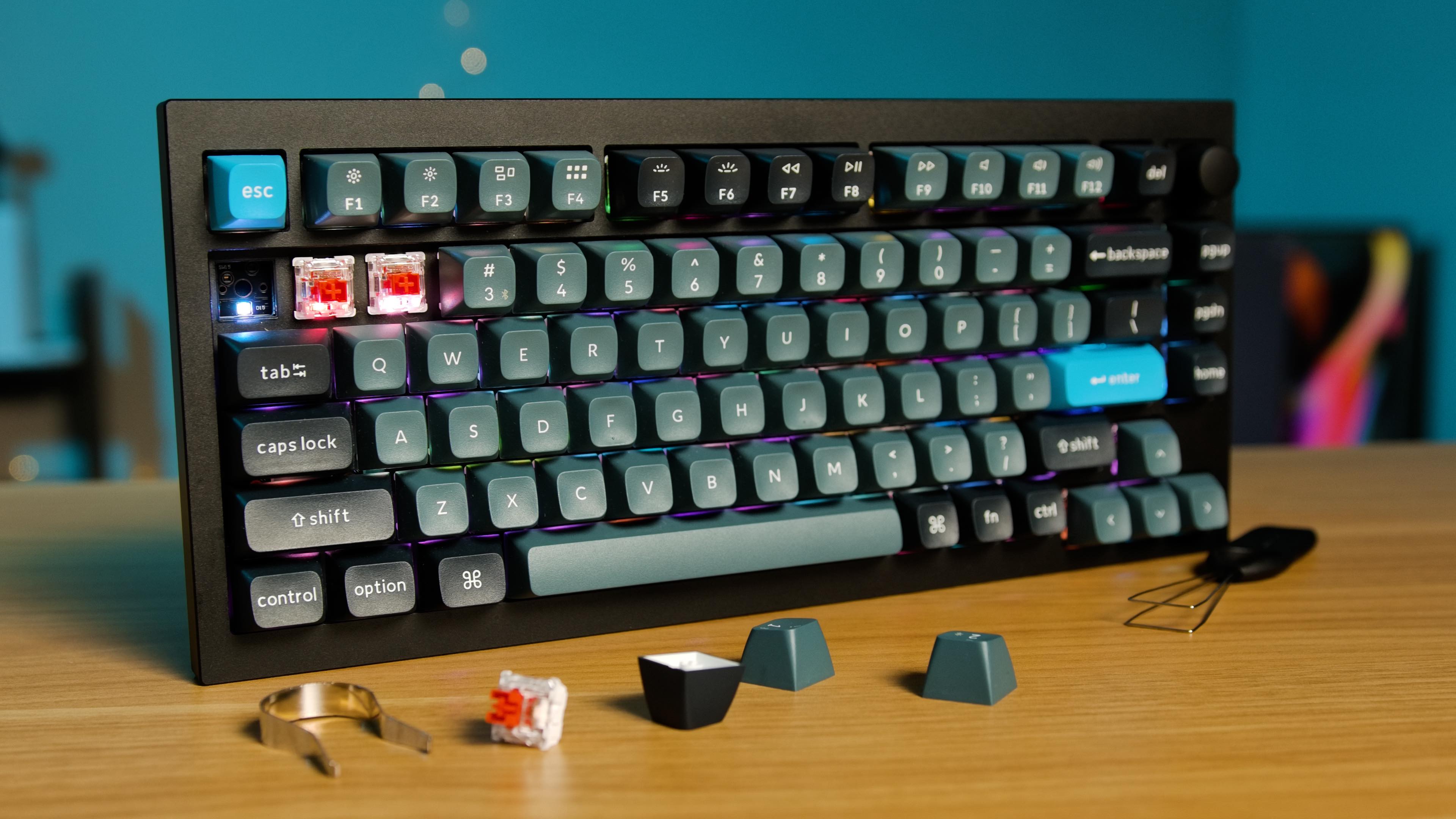 Keychron Q1 Pro Review: An Outstanding Mechanical Keyboard