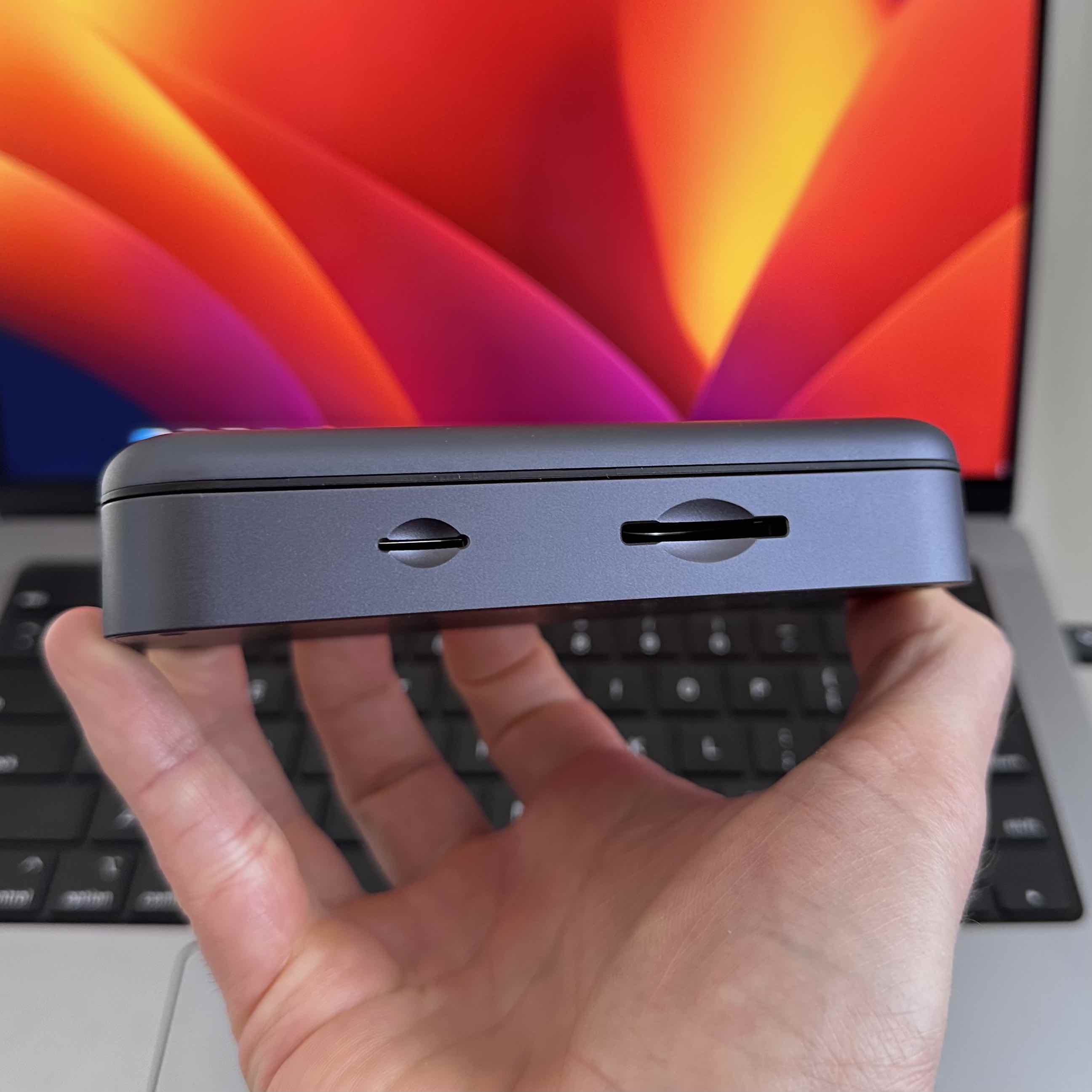 JSAUX OmniCase 2 Pro USB-C hub with organizer - 9to5Mac