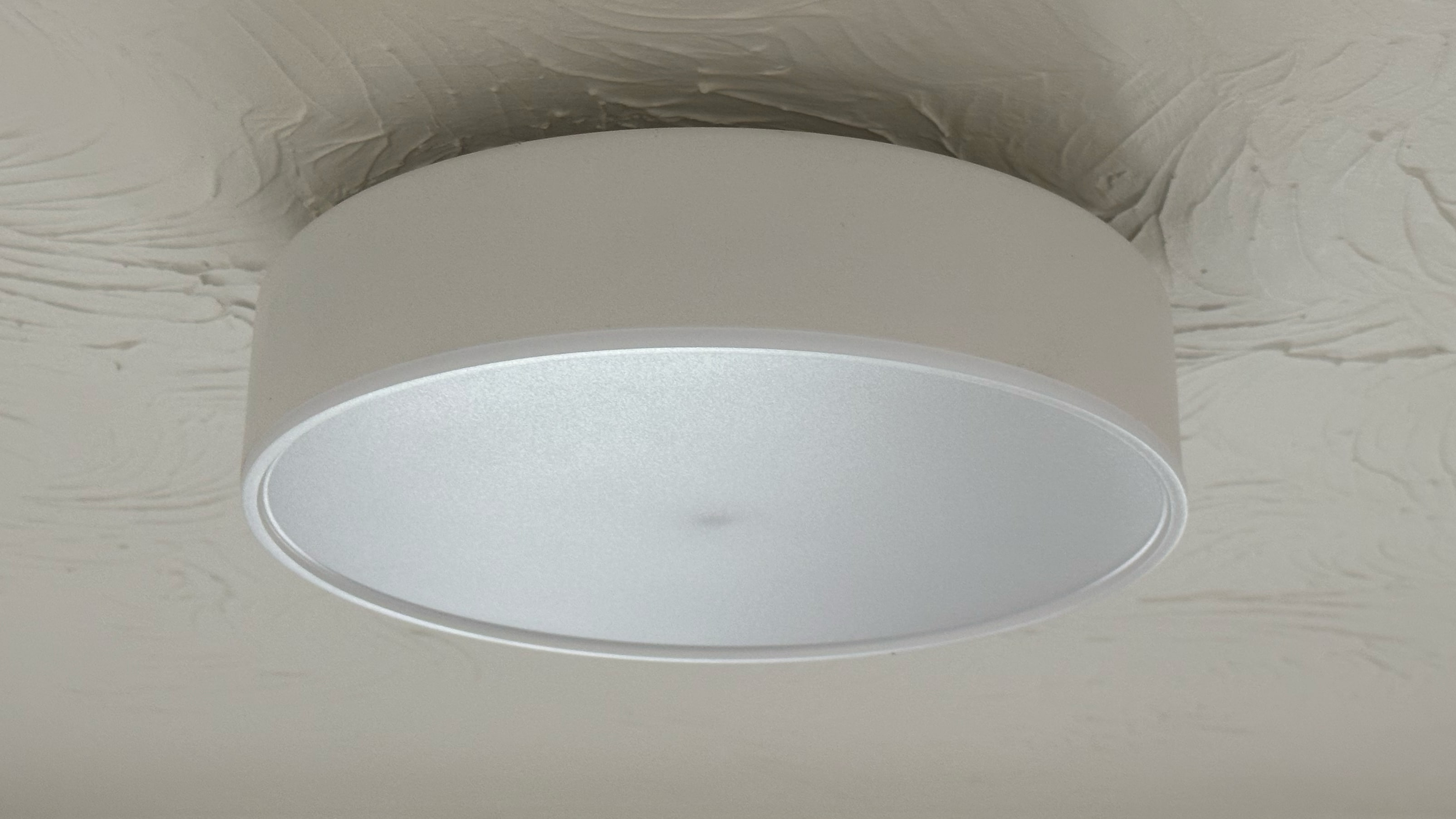 Philips Hue Review: The Enrave is a sleek smart ceiling light for your ...