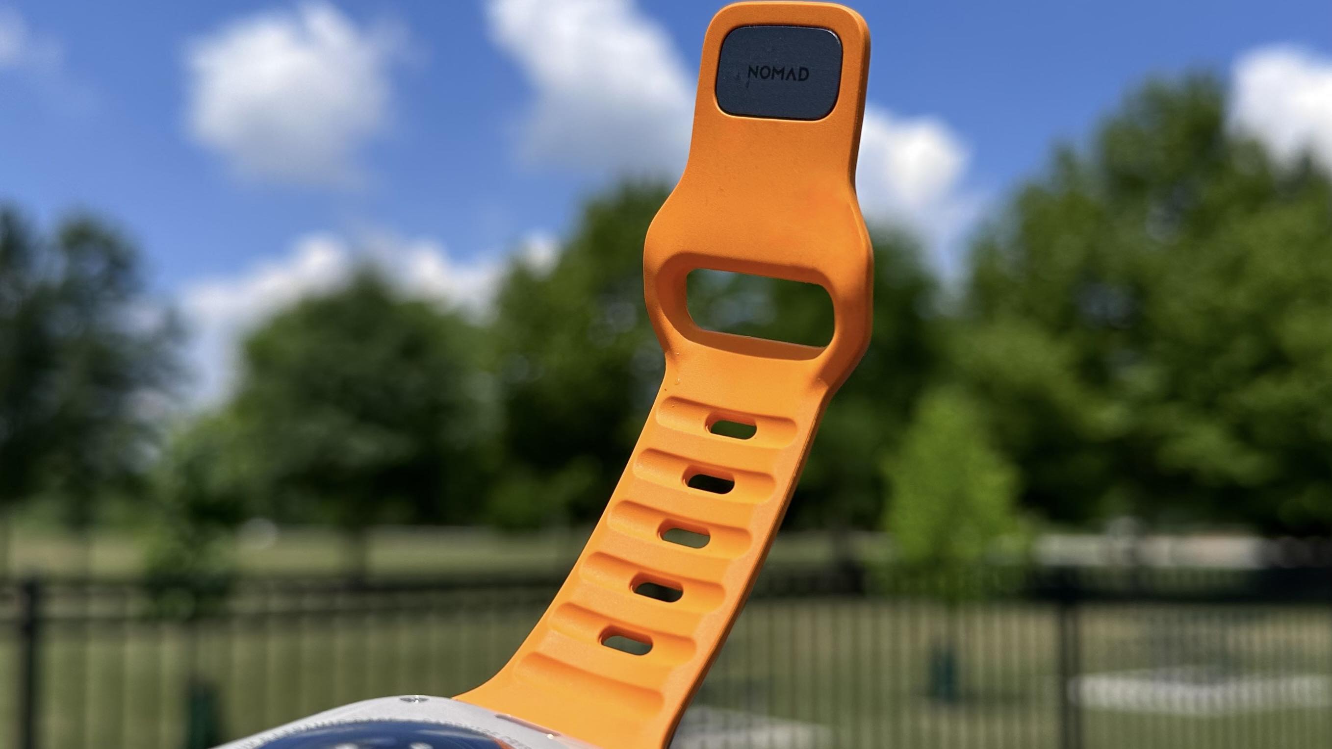 Nomad launches limited edition 'Blaze' Apple Watch Sport Band [Hands-on ...