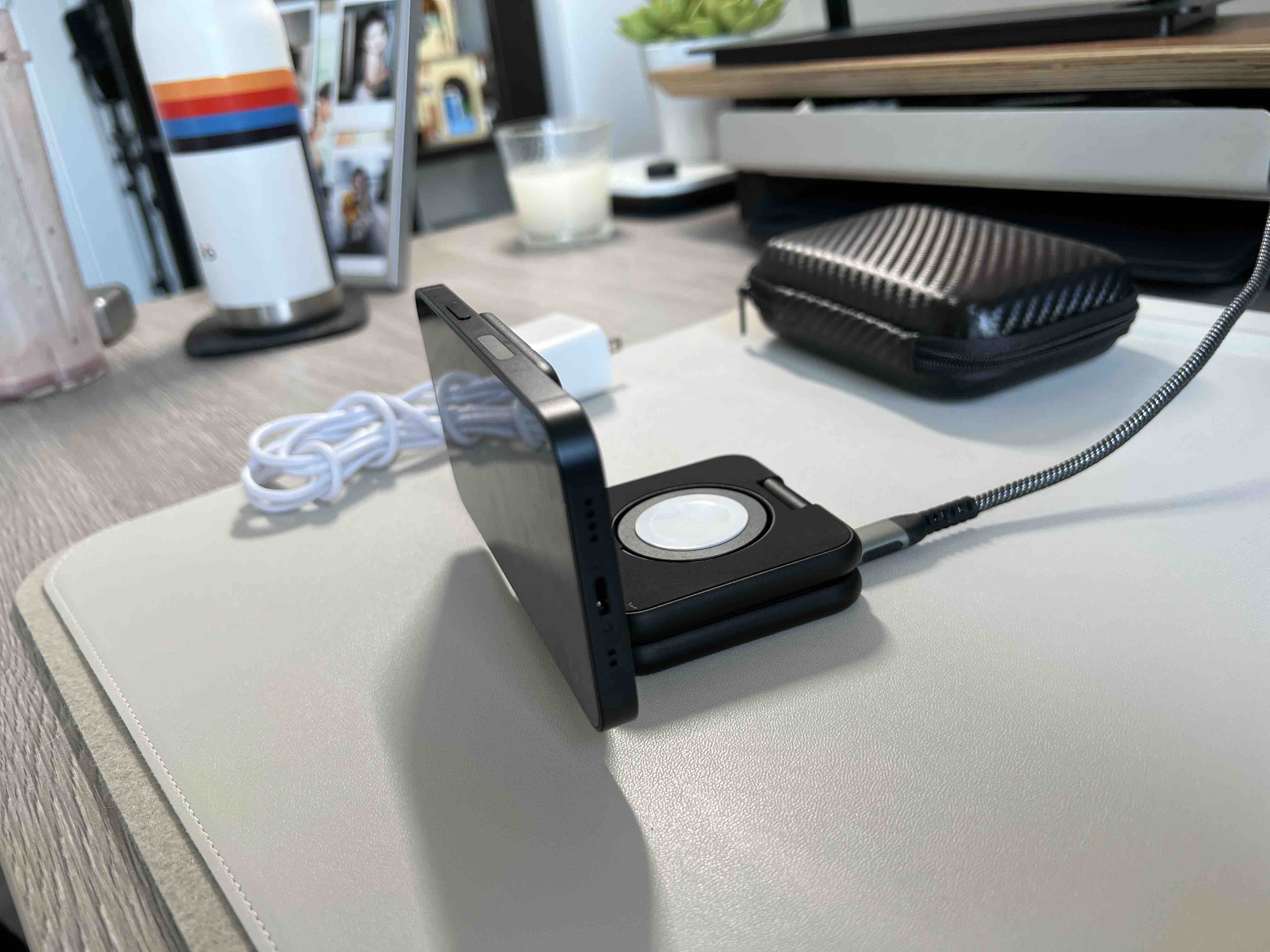 Hands-on: Kuxiu's new foldable 3-in-1 wireless charger: A better ...