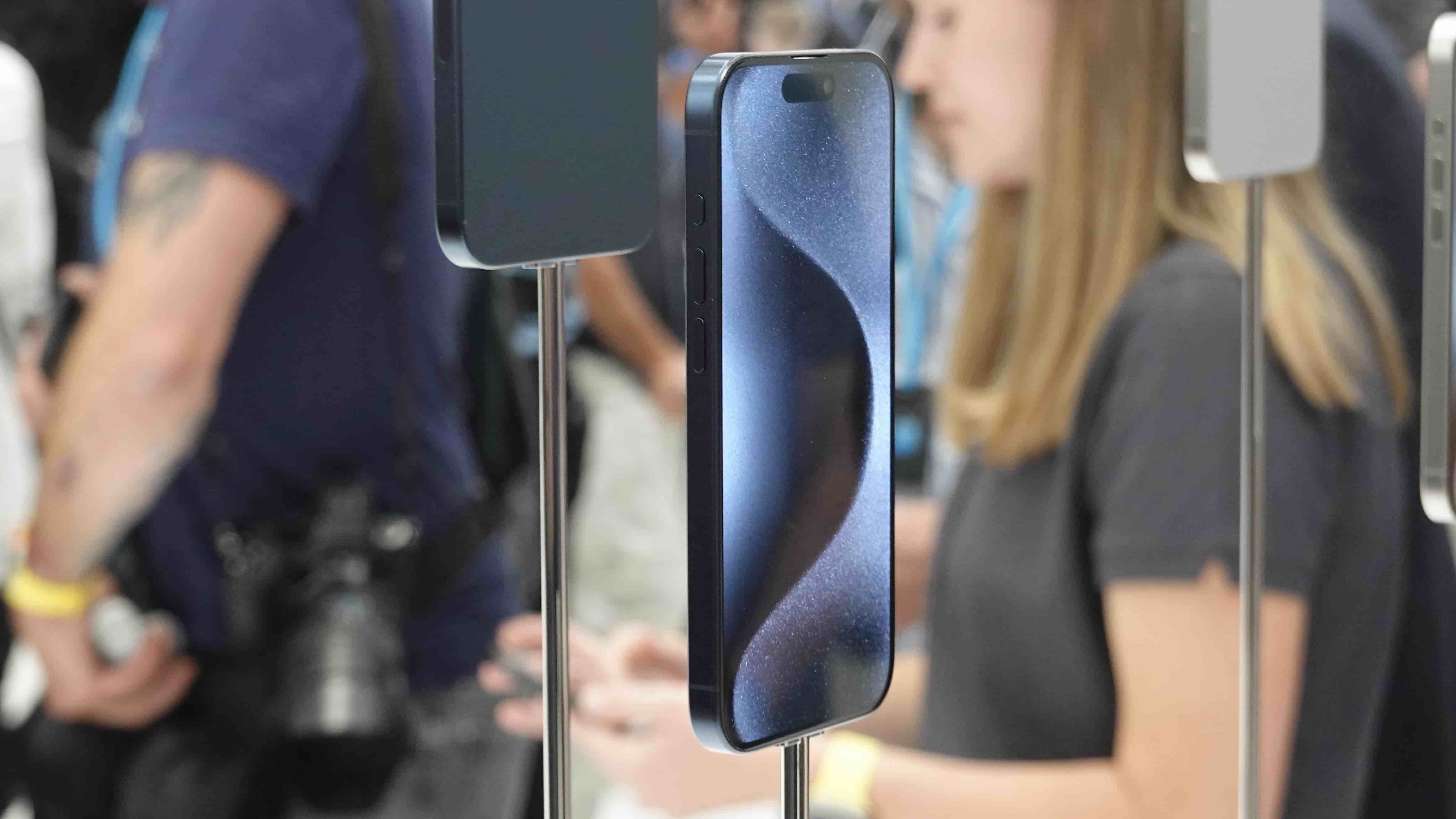 Poll: Which iPhone 15 Pro color do you think is the best?