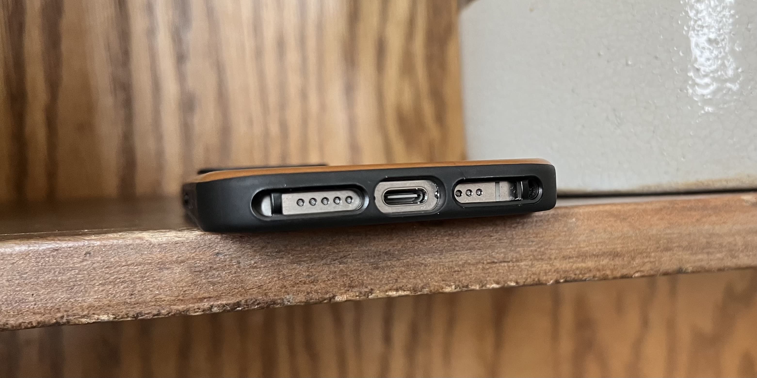 Nomad Modern Leather Case for iPhone 15: Review - 9to5Mac