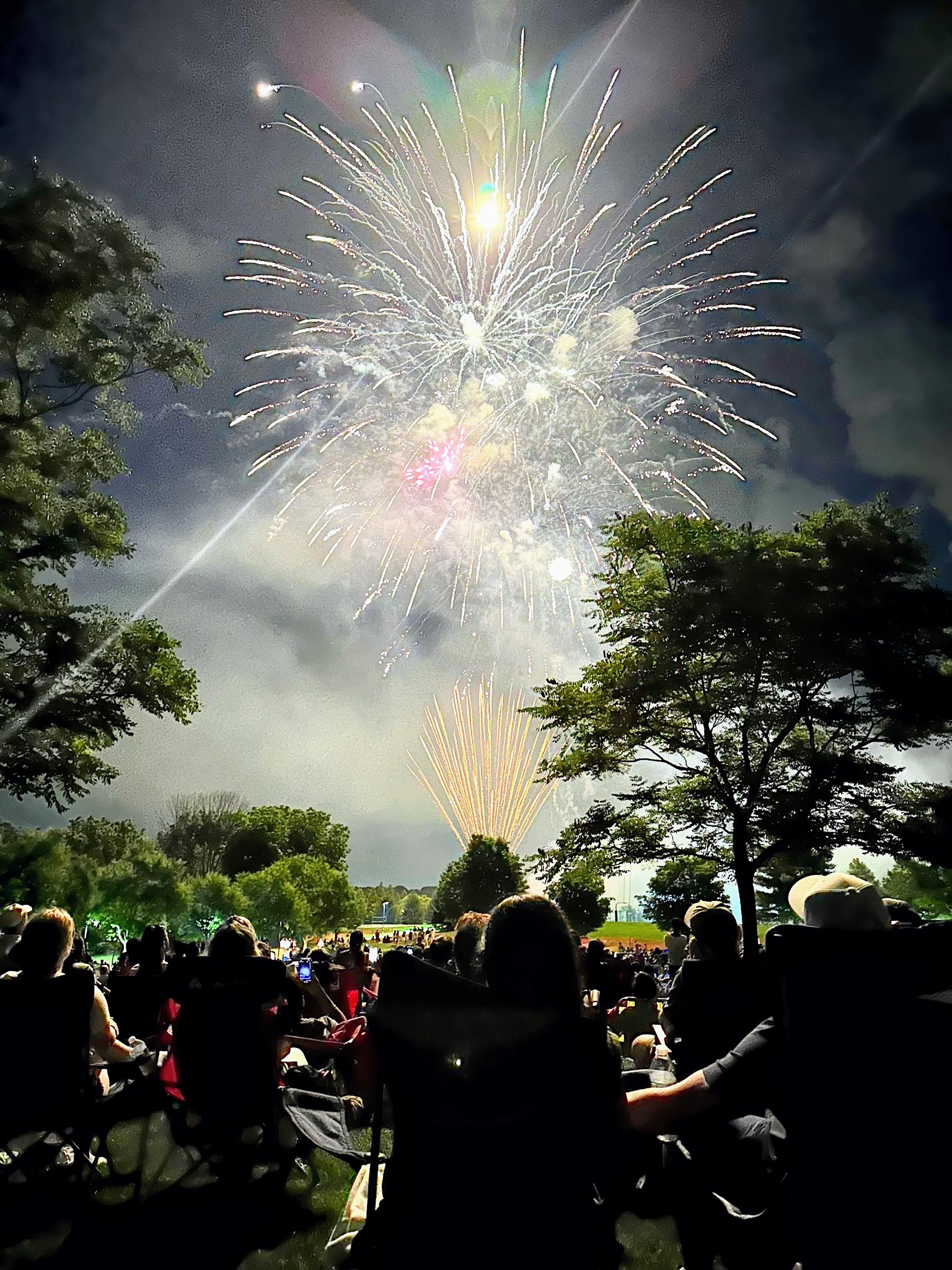 Night mode on iPhone: How to use it and best shots we've seen - 9to5Mac