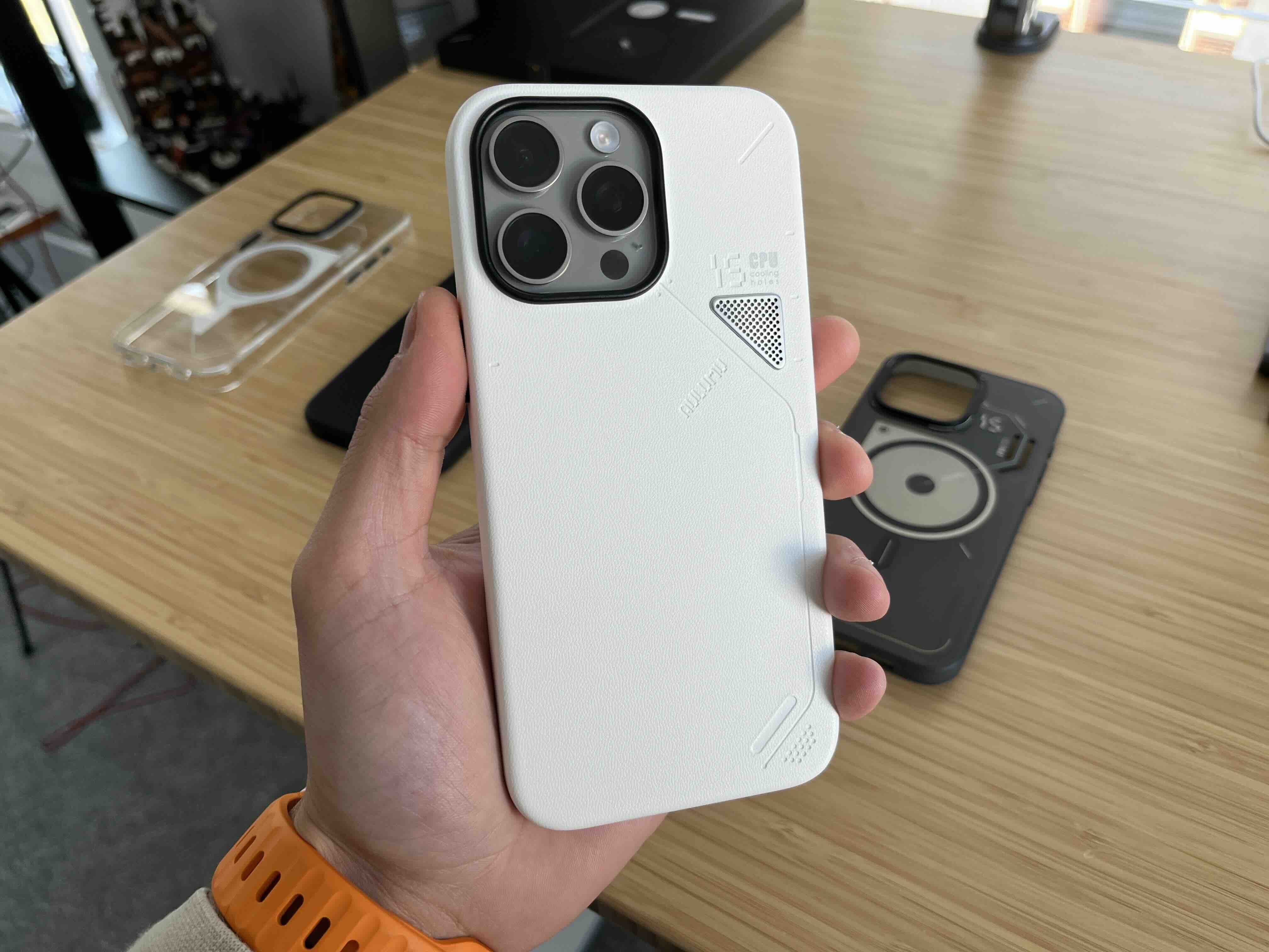 Aulumu’s unique aesthetic is worth checking out - 9to5Mac