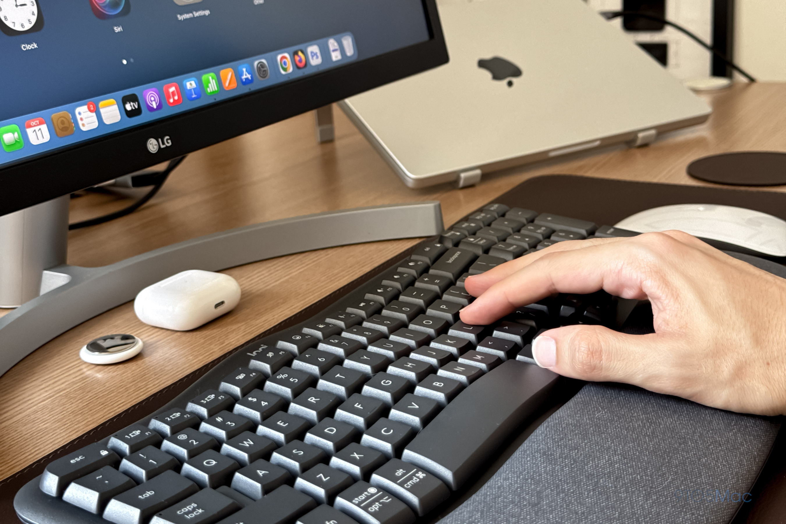 Logitech Wave Keys: Ergonomic keyboard that works with the Mac