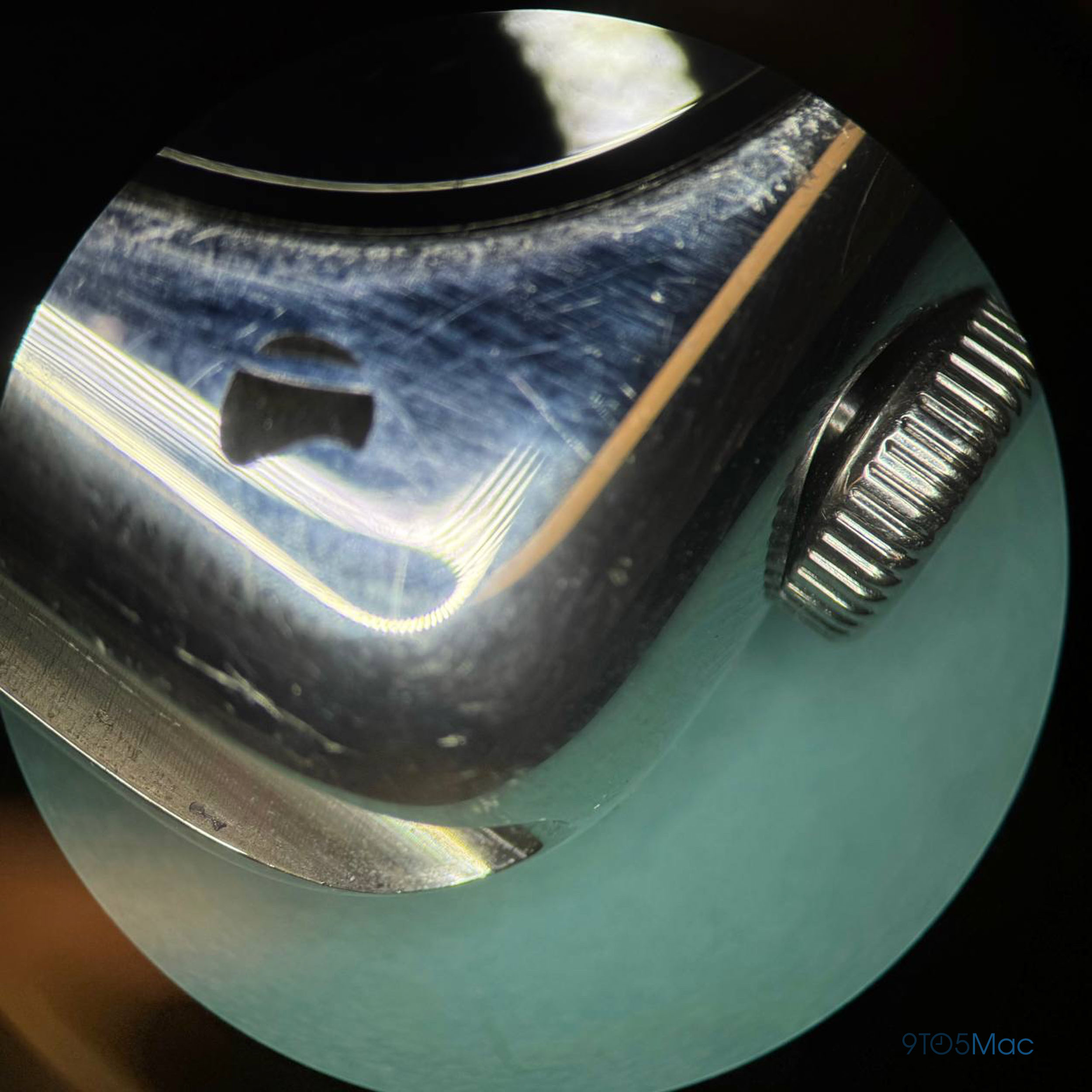 A look at one of the earliest pre-production Apple Watch prototypes