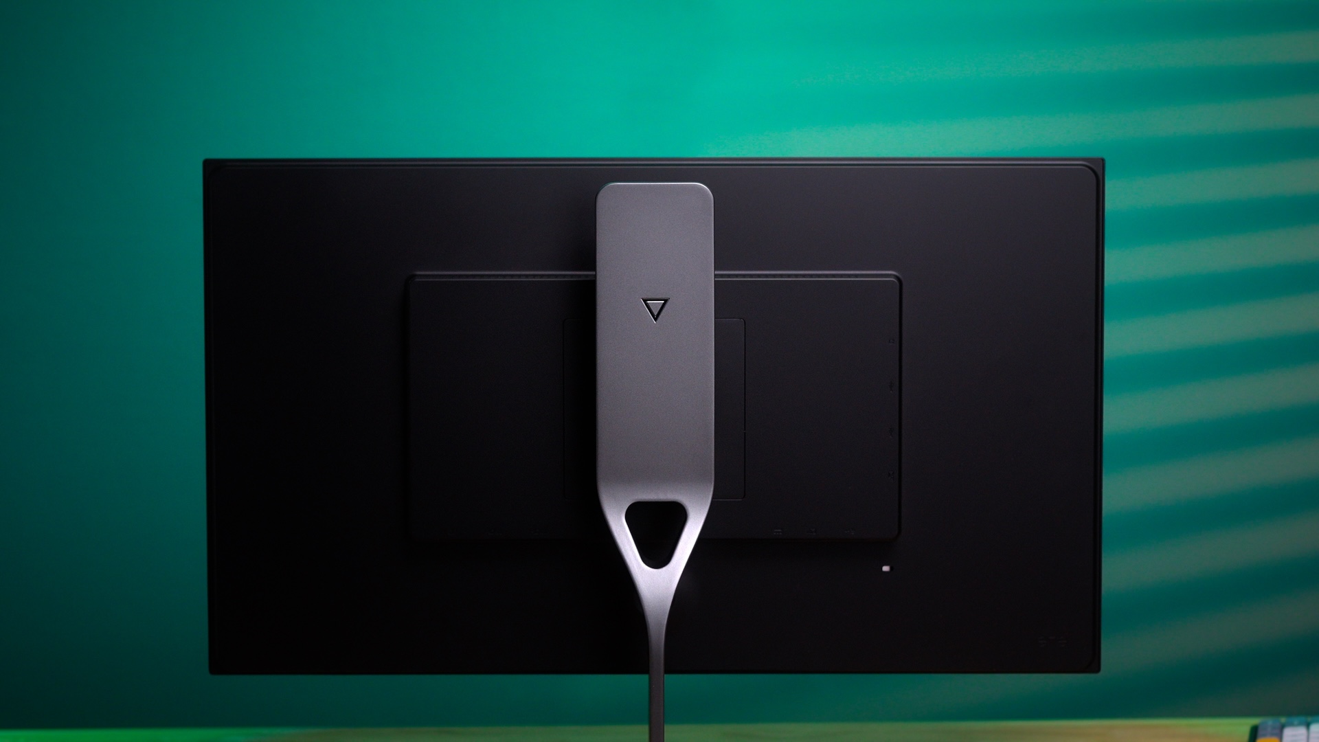 Review: Dough Spectrum One with edge-to-edge Gorilla Glass - is it a ...