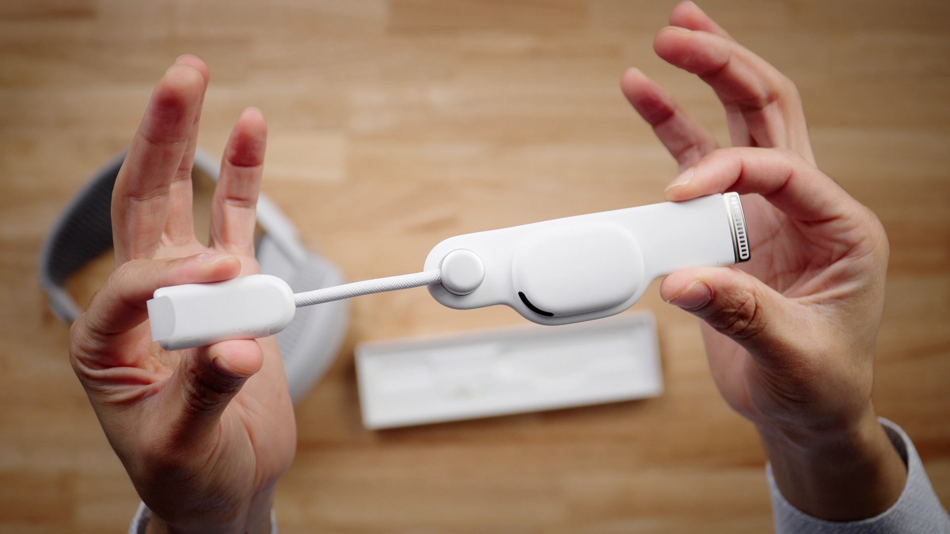 Hands-on with the Apple Vision Pro Developer Strap - 9to5Mac