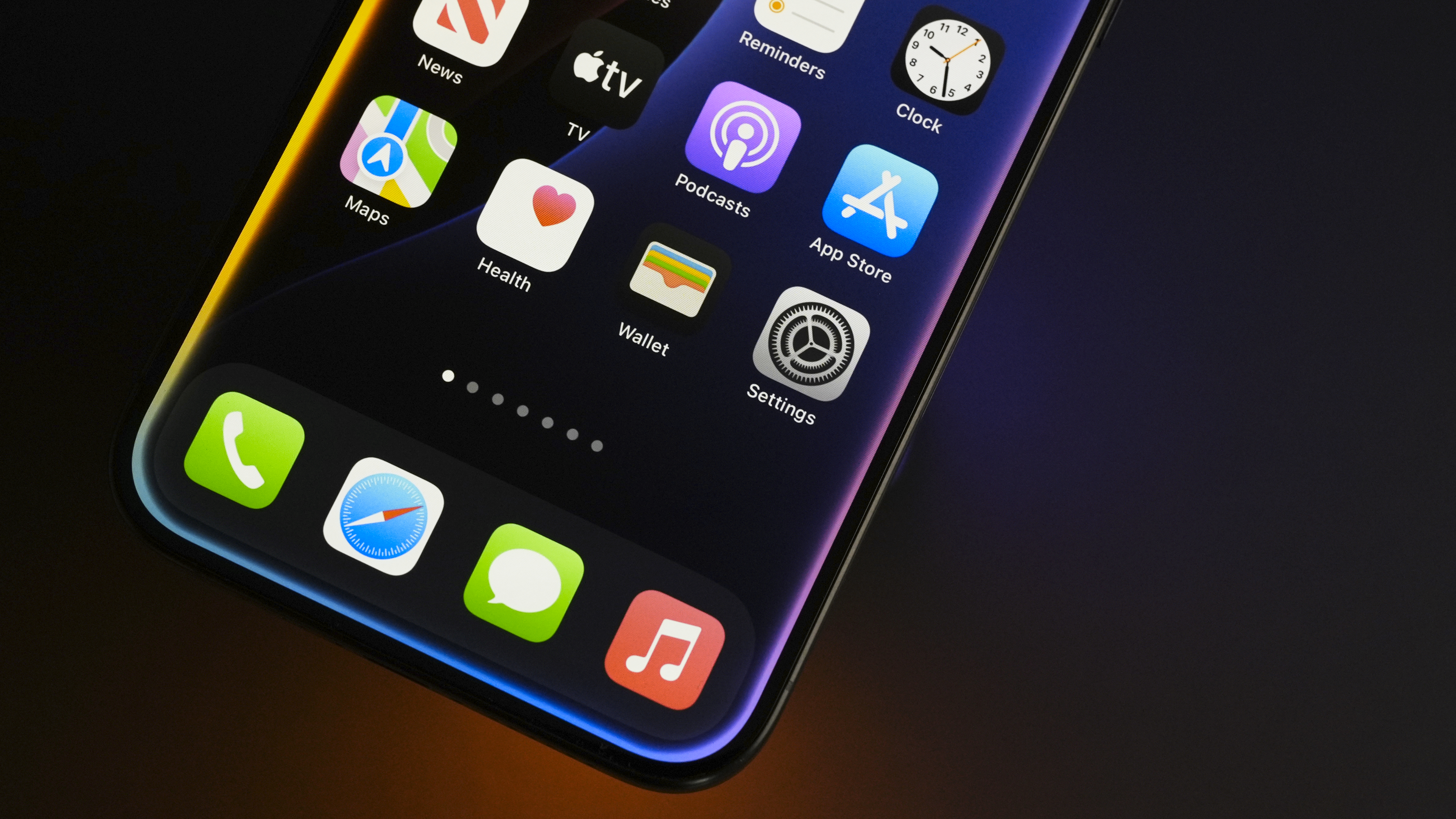 iOS 18.1 guide: Every new feature and change - 9to5Mac