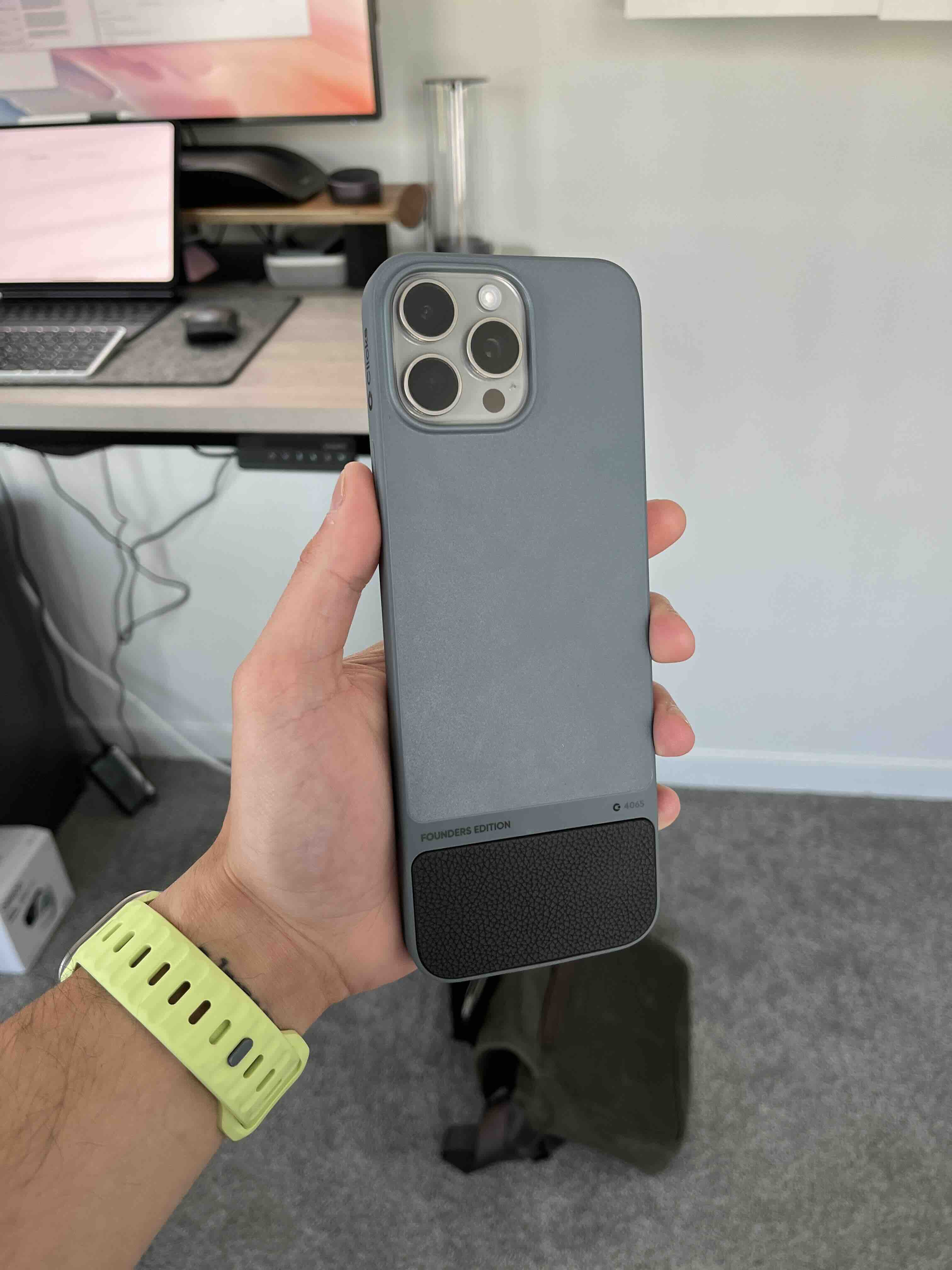 Clicks Keyboard case: Surprisingly great or gimmicky gadget? - 9to5Mac
