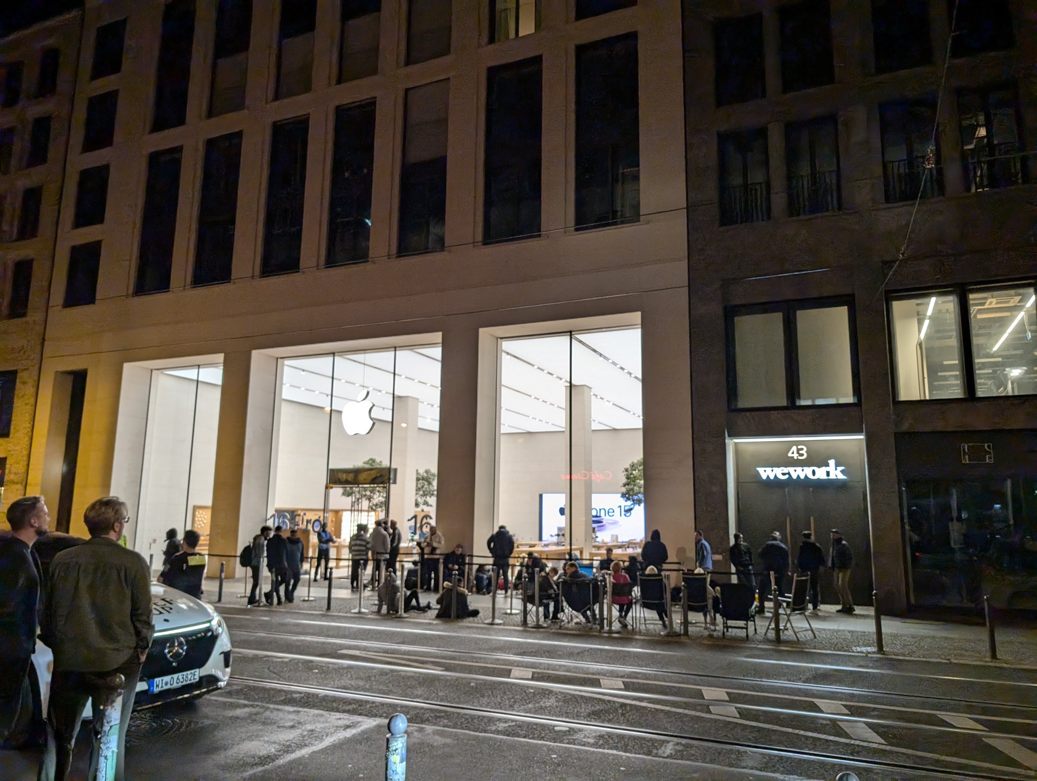 First iPhone 16 pre-orders arrive as lines form at Apple Stores around ...