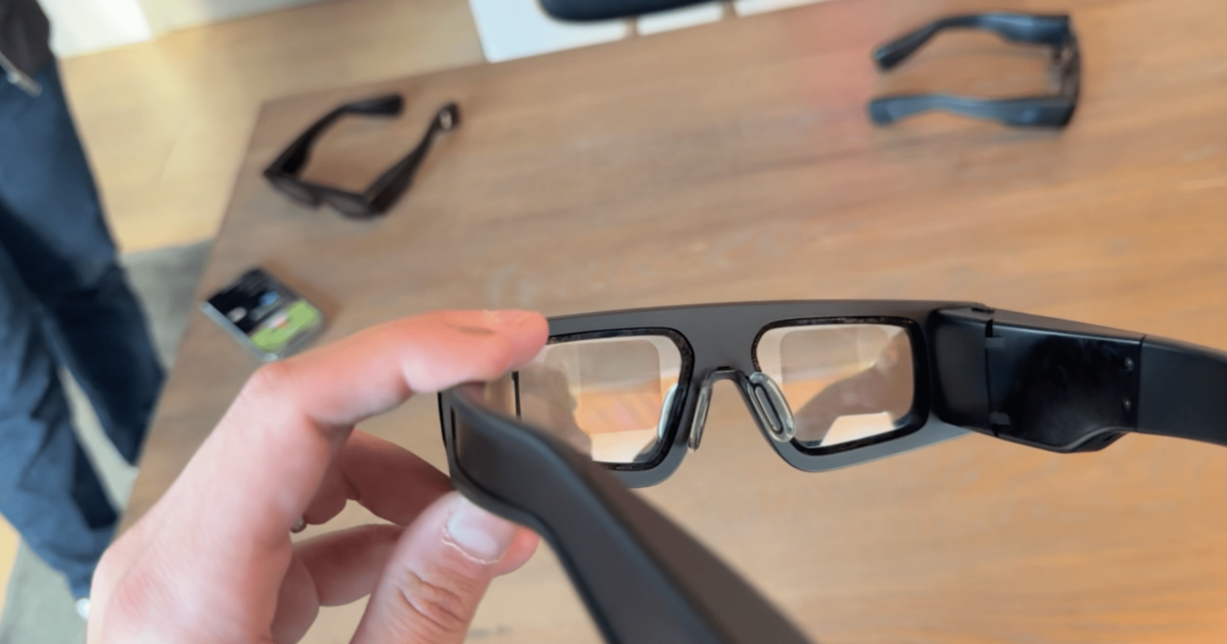 I tried Snapchat’s new AR glasses early, and they’re pretty good
