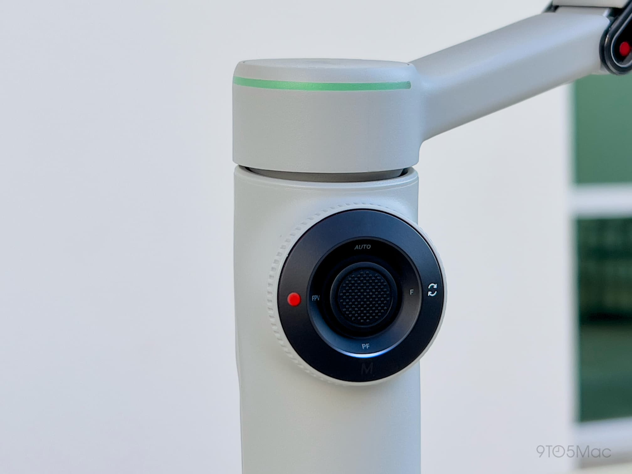 Hands-on: Insta360 Flow 2 Pro gimbal with iPhone integration