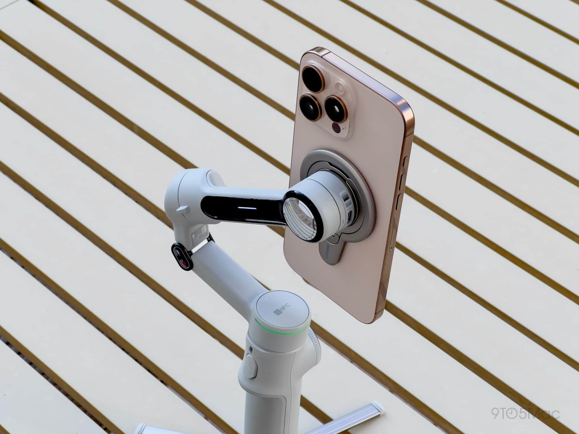 Hands-on: Insta360 Flow 2 Pro gimbal with iPhone integration