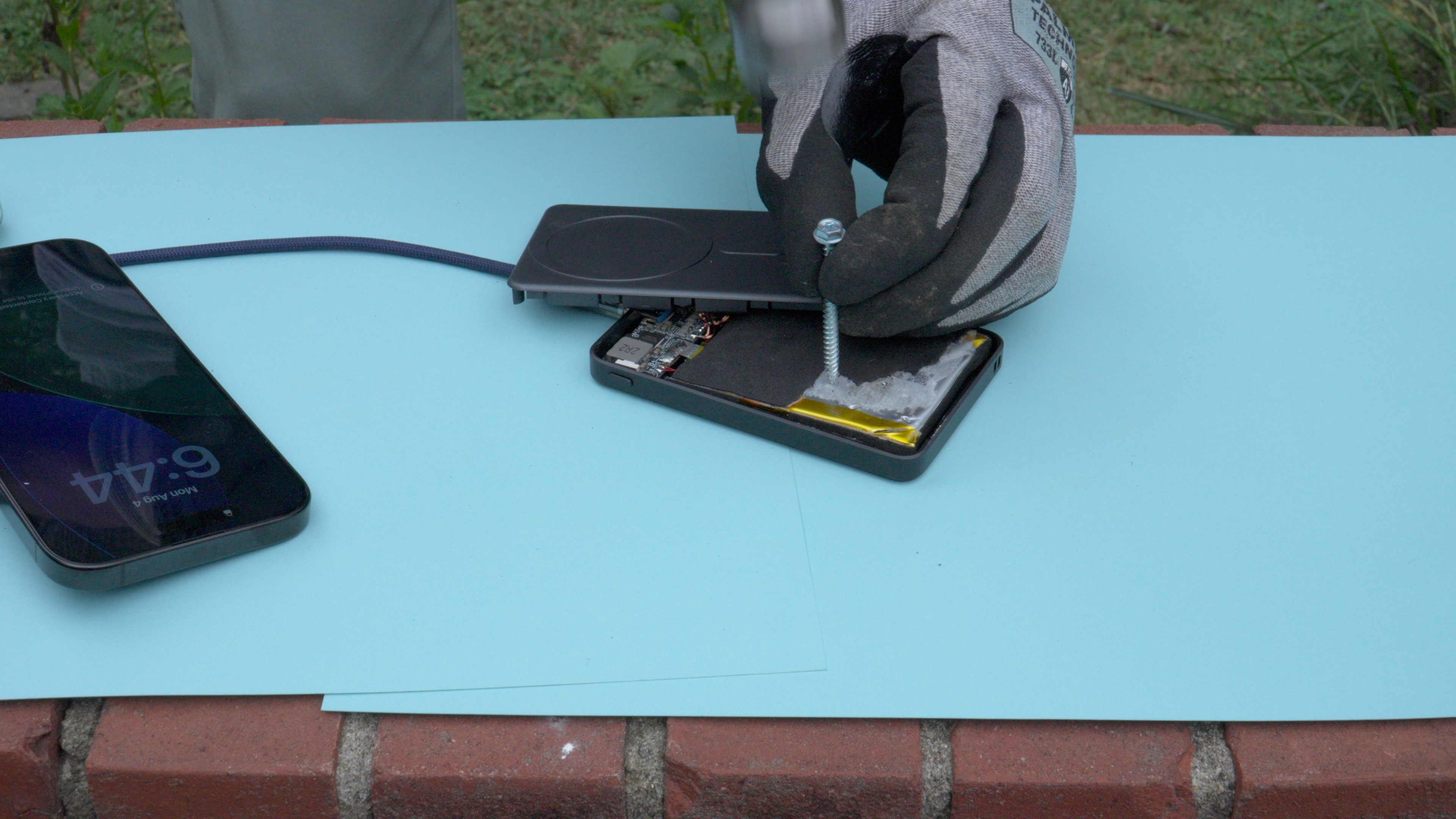 Hands-on: BMX SolidSafe Solid-State Battery Pack [Video] - 9to5Mac