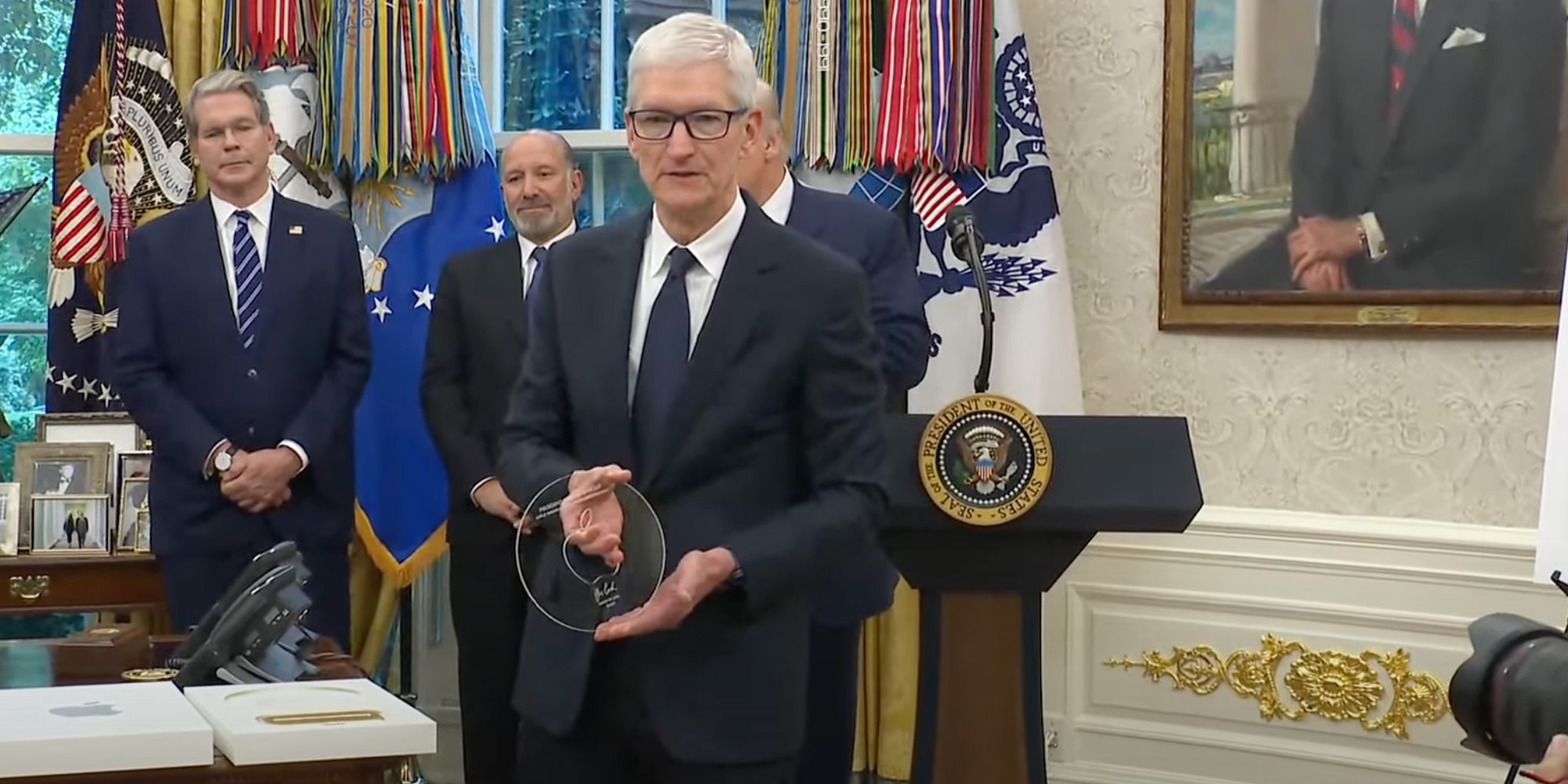 Tim Cook expected back at the White House for Trump AI event - 9to5Mac