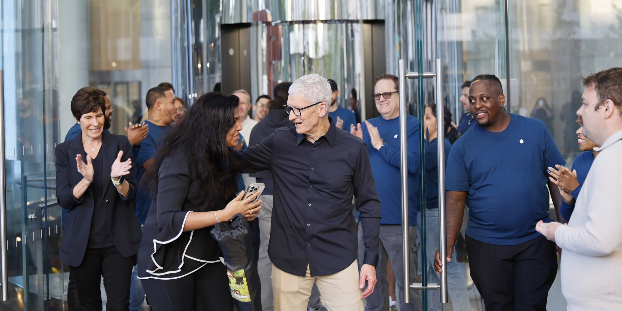 Apple has big 2026 momentum, and one key win can keep it going - 9to5Mac