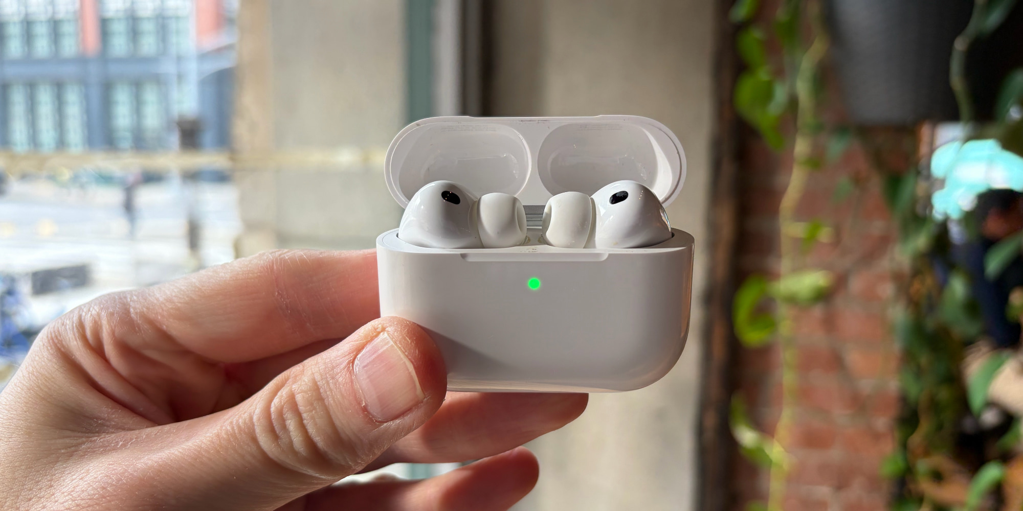 AirPods with cameras suddenly make a lot more sense after this new ...