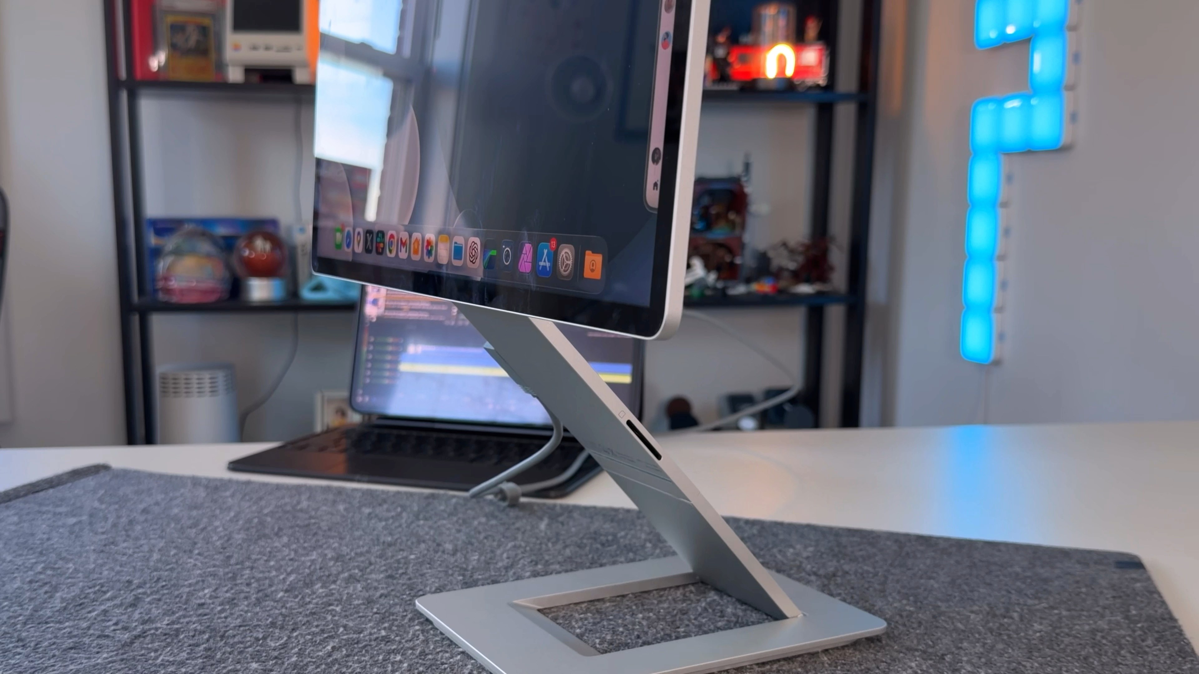 Review: Why the Sotsu FlipAction is my new favorite second screen for ...