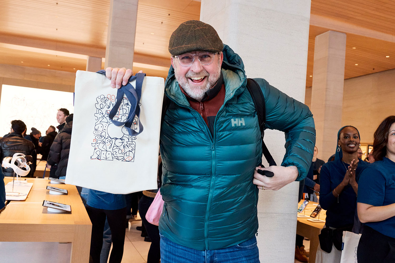 Apple opens Sainte-Catherine store in historic Montreal building - 9to5Mac